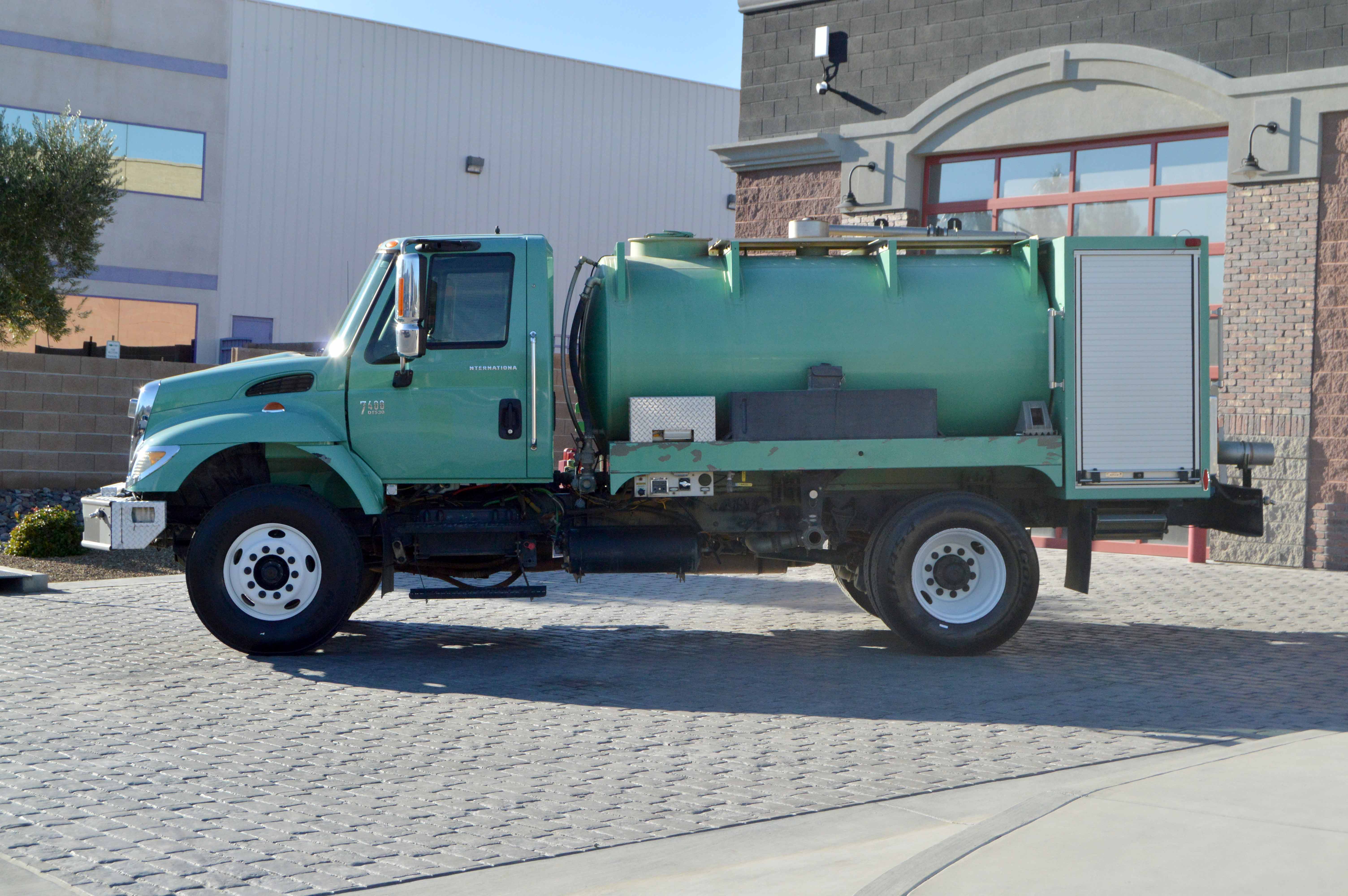 2004 International Tactical Tender | Used Truck Details