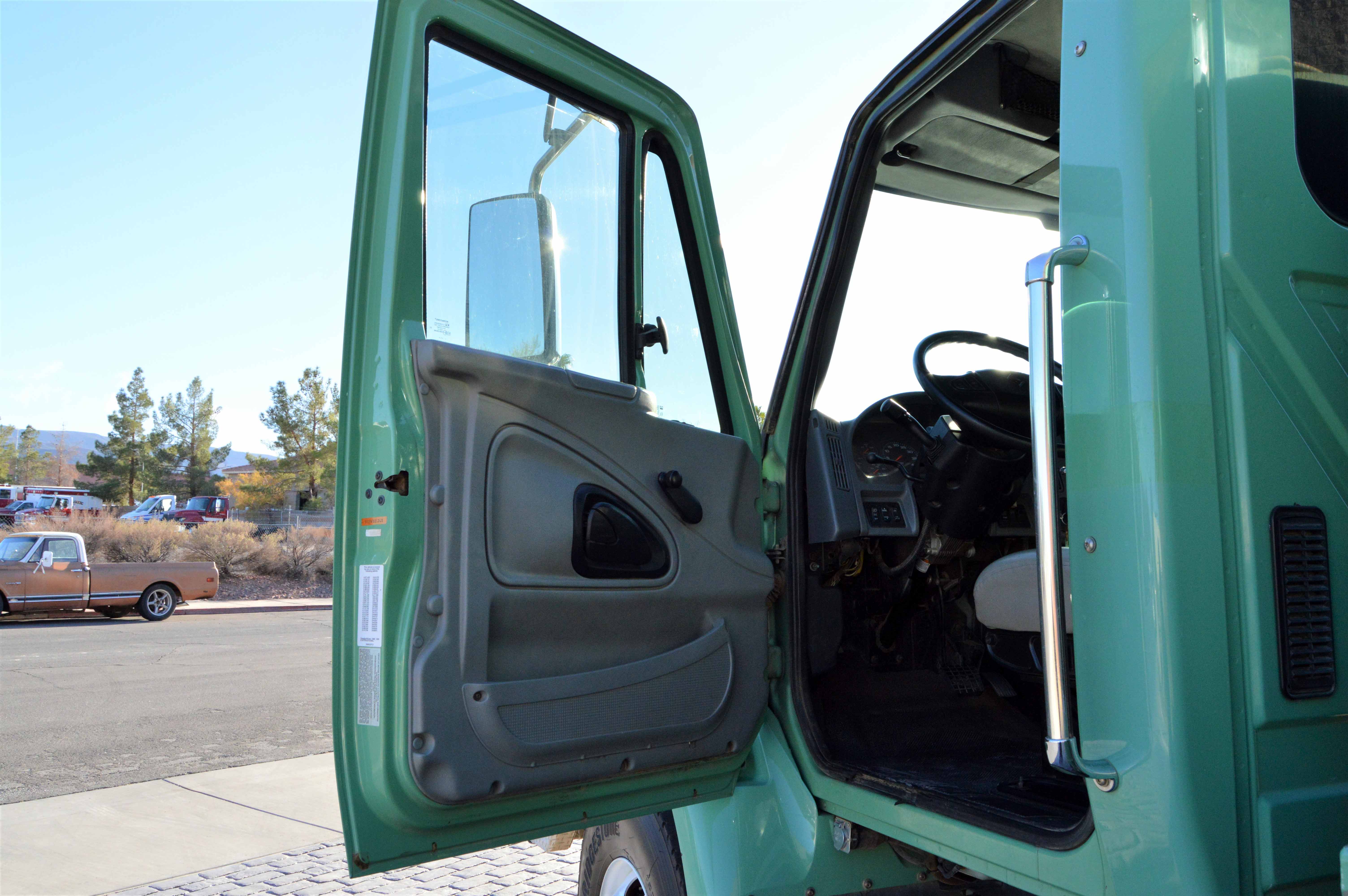 2004 International Tactical Tender | Used Truck Details