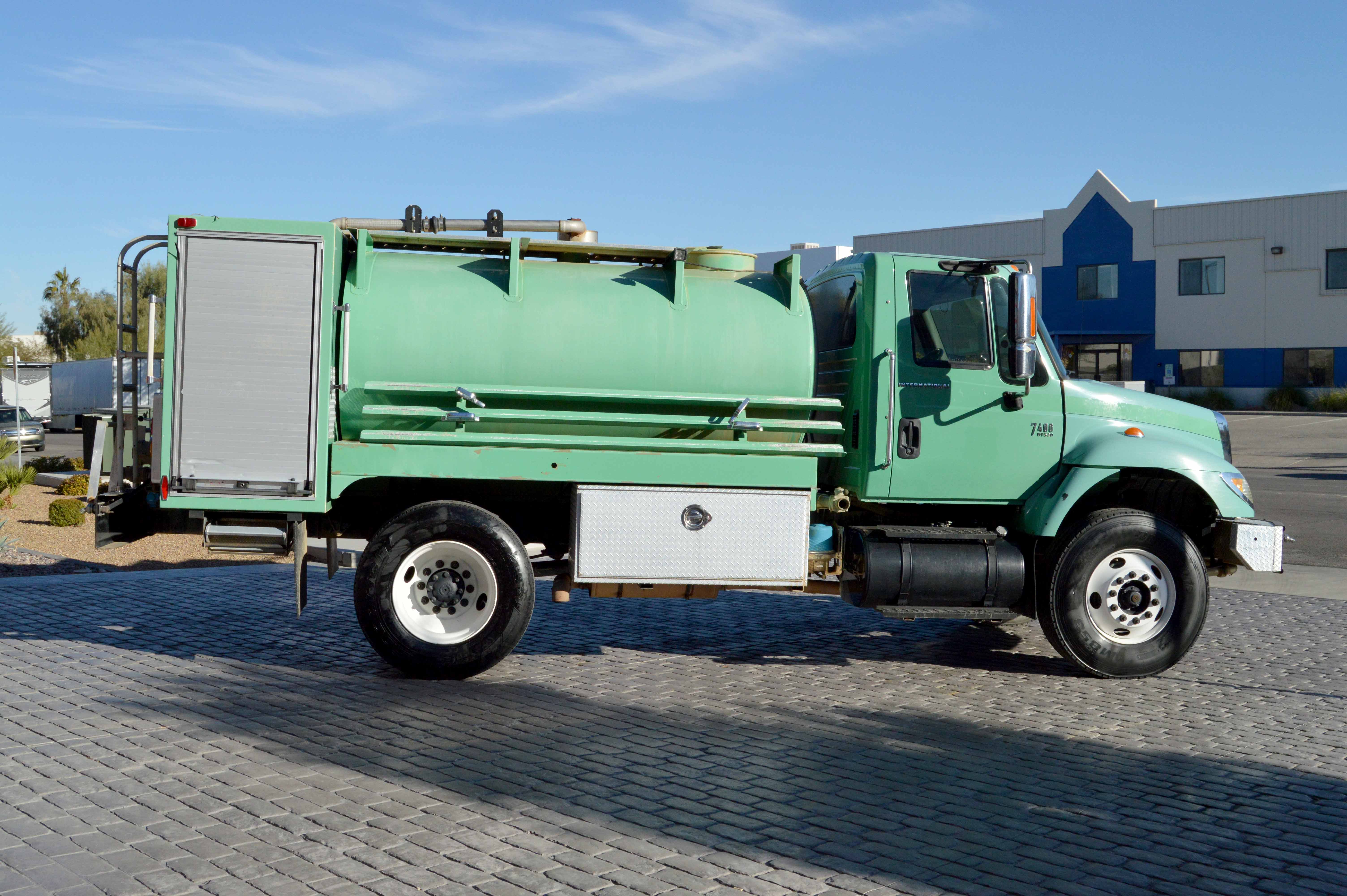 2004 International Tactical Tender | Used Truck Details