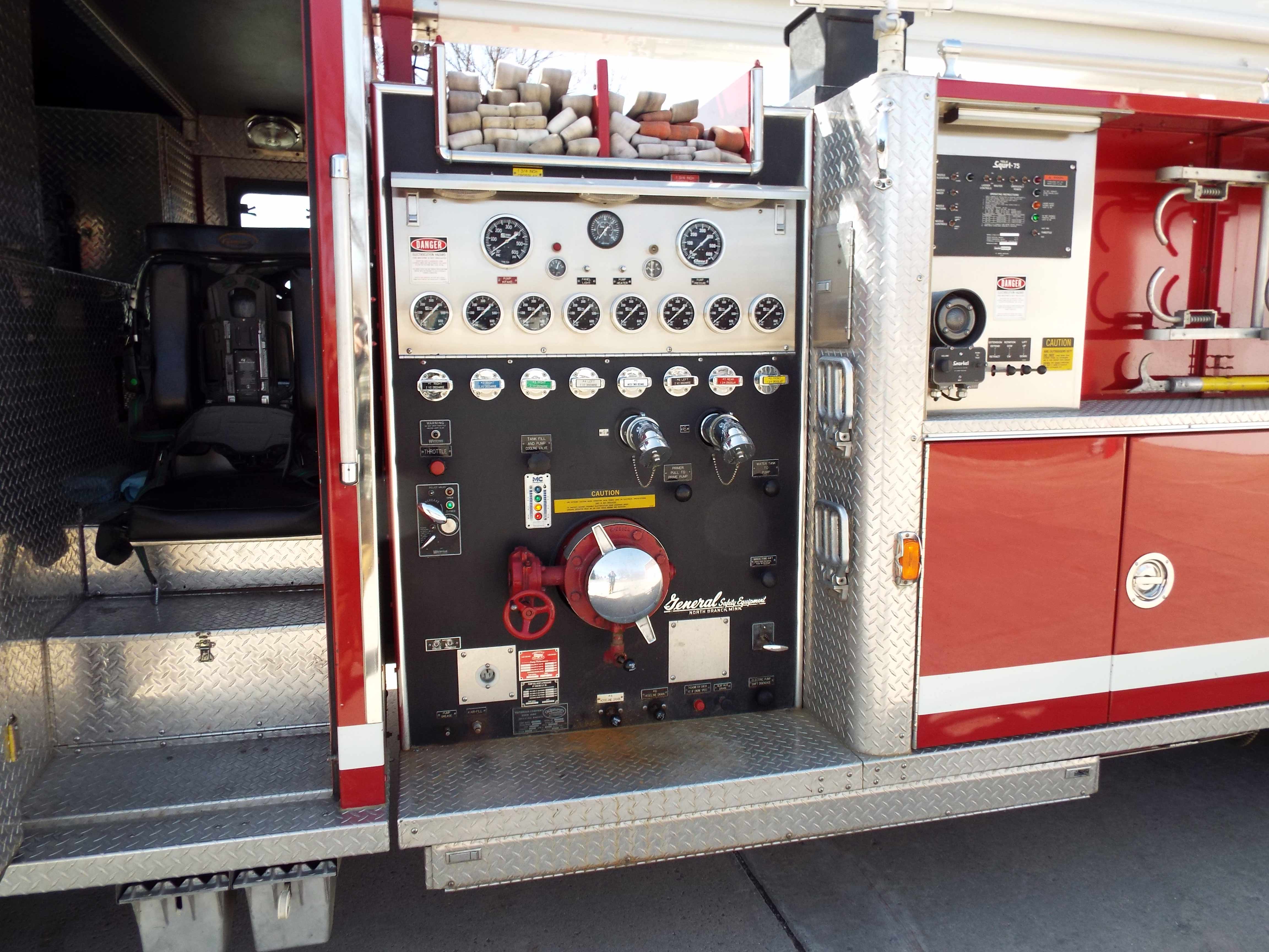 1992 General Mack 75' Telesquirt | Used Truck Details