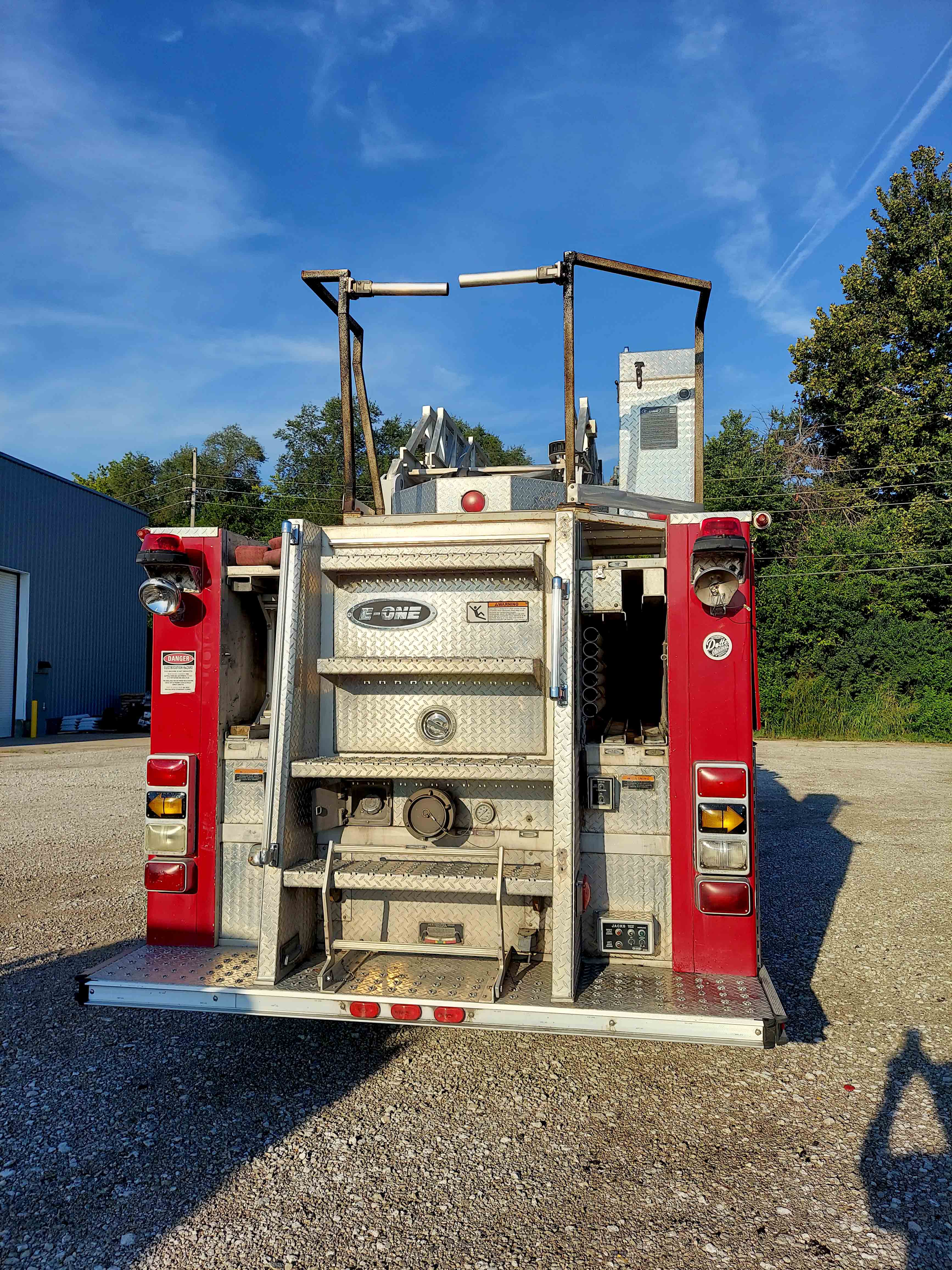 1998 E-One 75' Quint | Used Truck Details