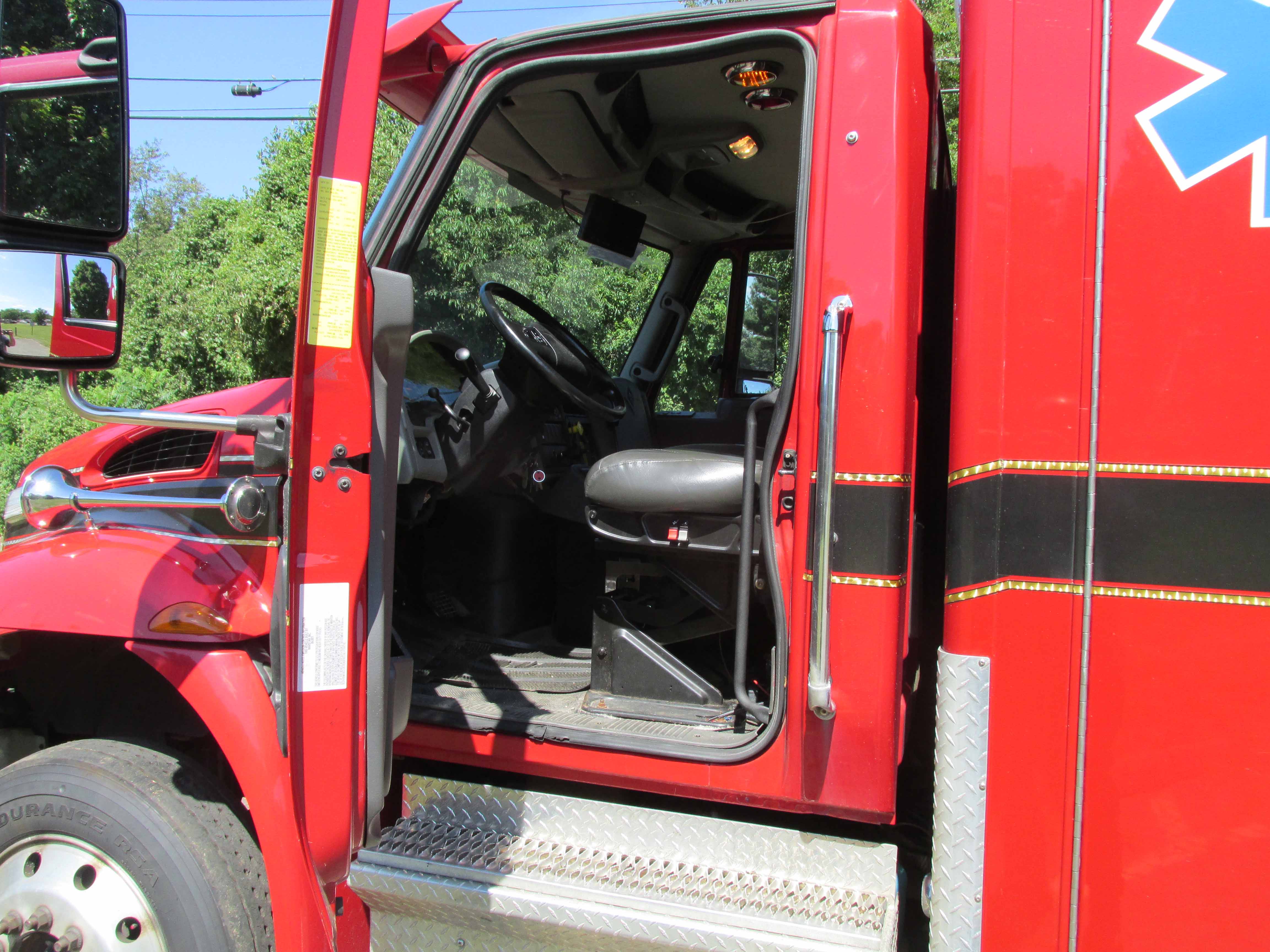 2012 PL Custom International Ambulance | Used Truck Details