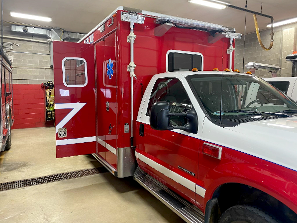 2000 Ford F-550 4x4 Commercial Walk-in Rescue | Used Truck Details