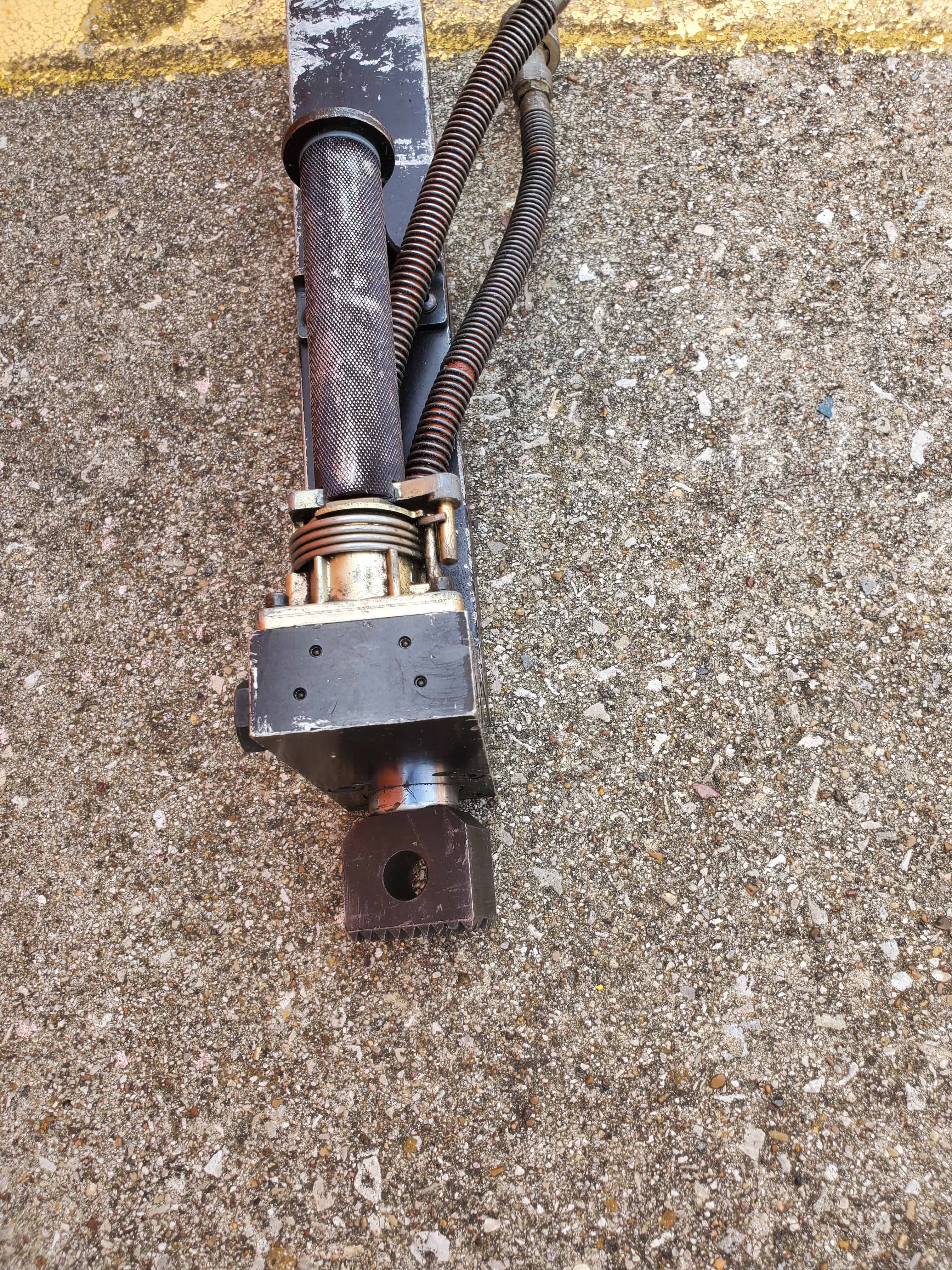 Extrication Tools | Used Truck Details