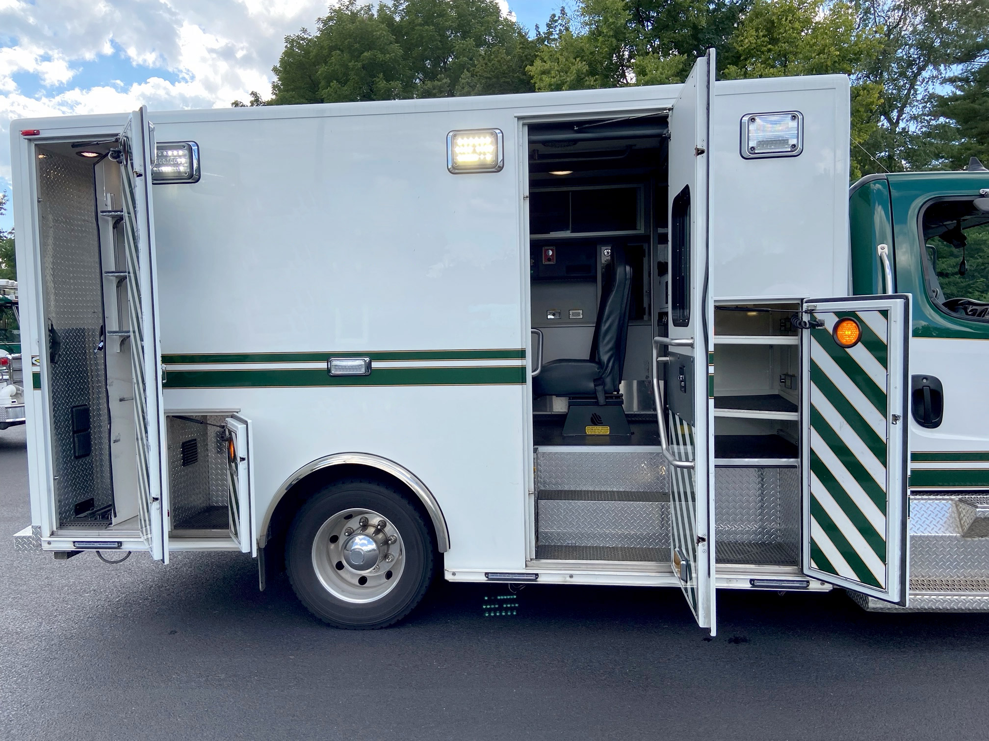 2016 PL Custom Freightliner Ambulance | Used Truck Details