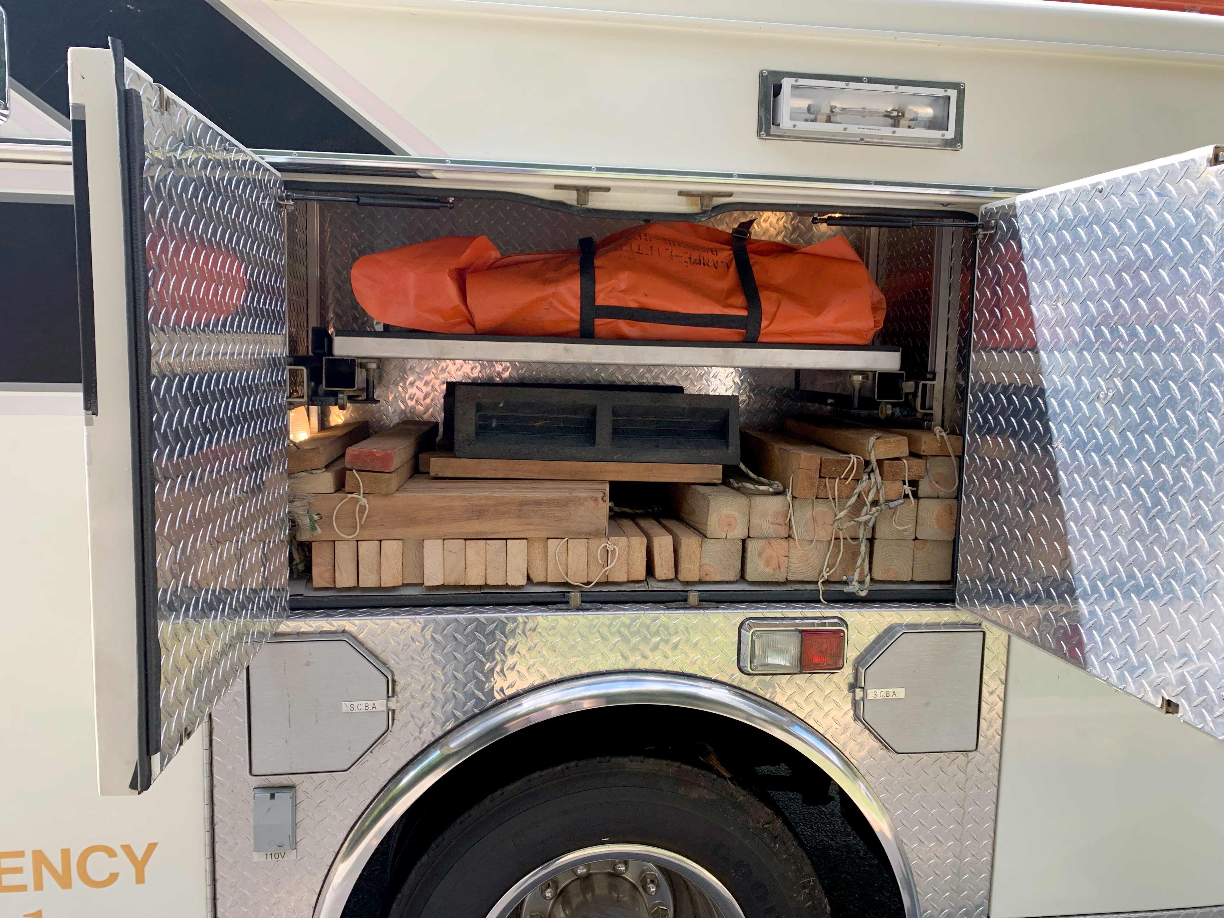 1996 Ford F600 Commercial Rescue | Used Truck Details