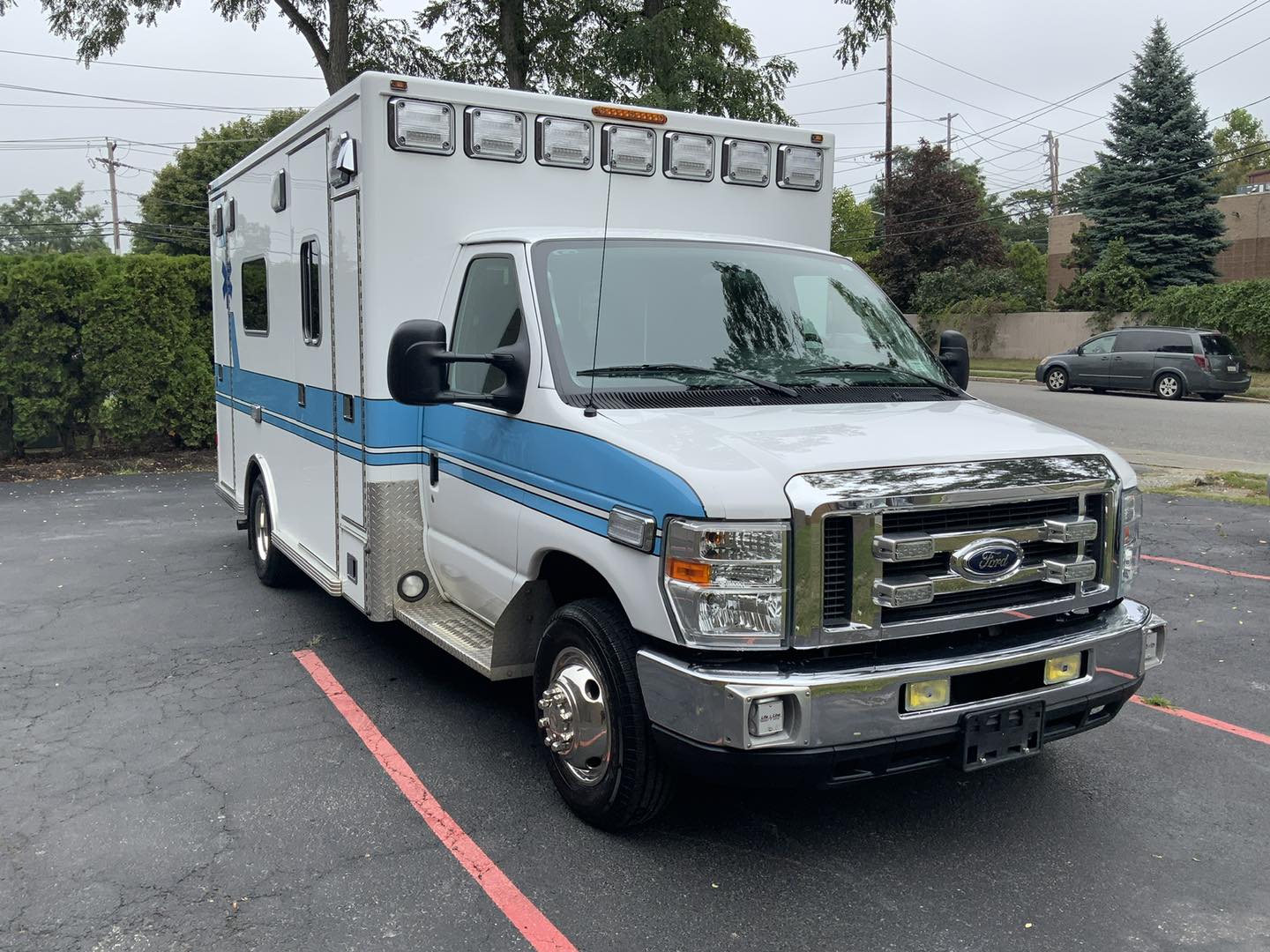 2009 Road Rescue Ford Type III Ambulance | Used Truck Details