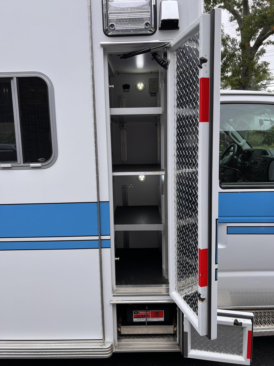2009 Road Rescue Ford Type III Ambulance | Used Truck Details