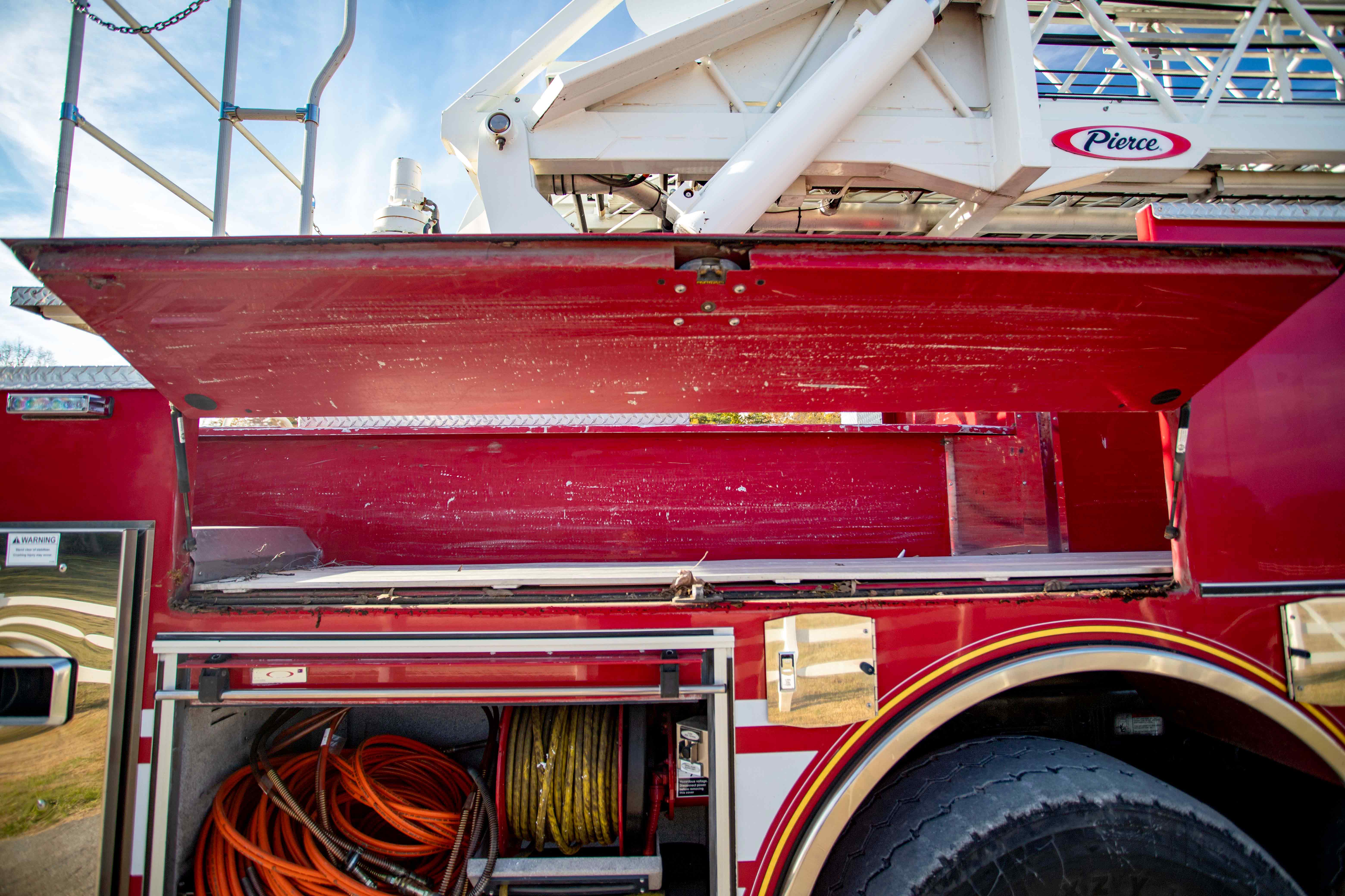 2006 Pierce Quantum 105' All-Steer Aerial | Firetrucks Unlimited