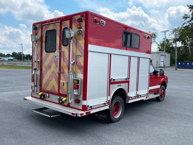 2003 E-One Ford 4x4 Commercial Walk-In Rescue | Used Truck Details