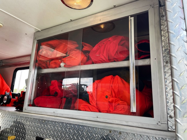 2003 E-One Ford 4x4 Commercial Walk-In Rescue | Used Truck Details