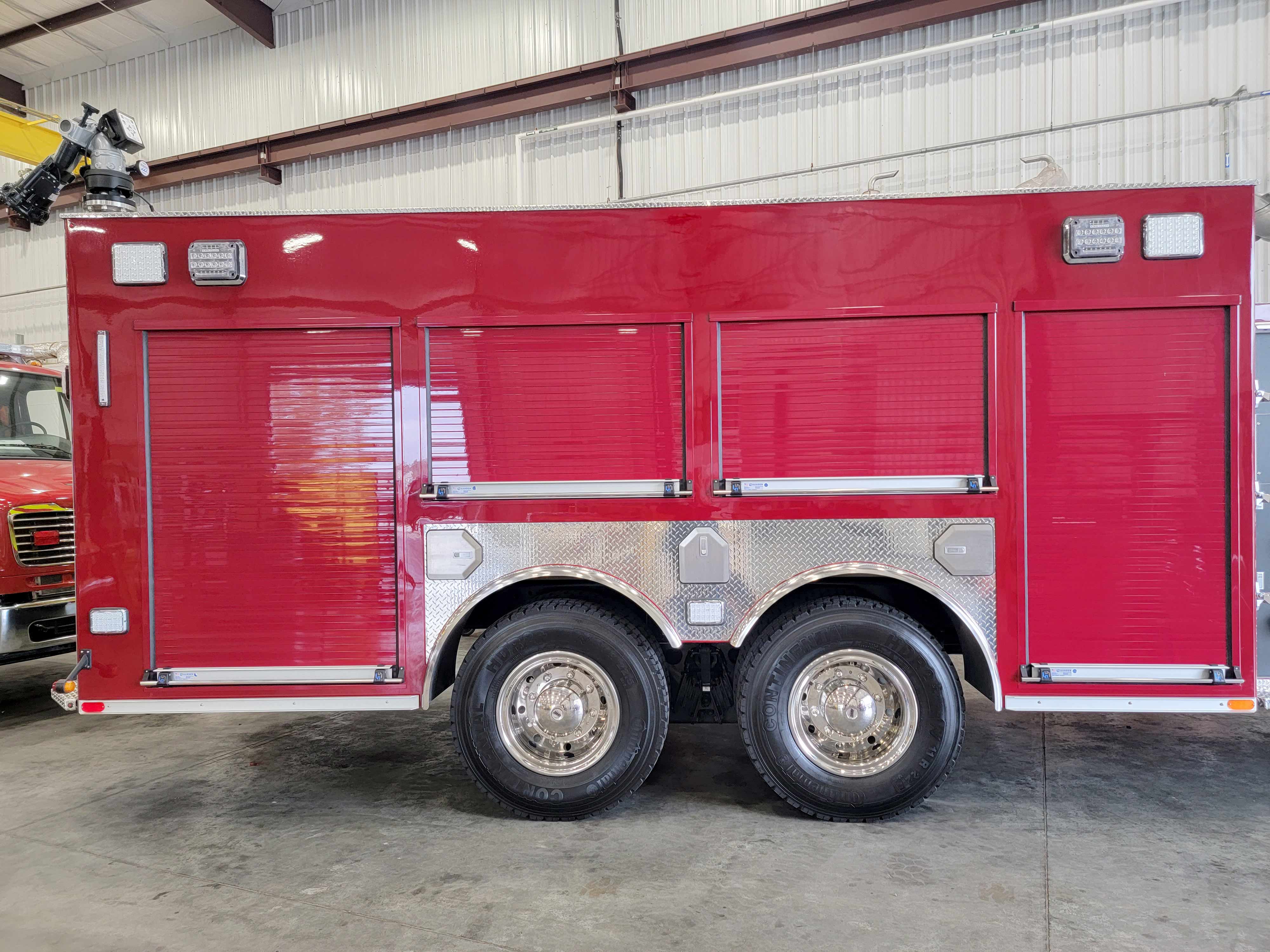 2022 US Fire International Industrial Commercial 6x4 Foam Tender | Used ...