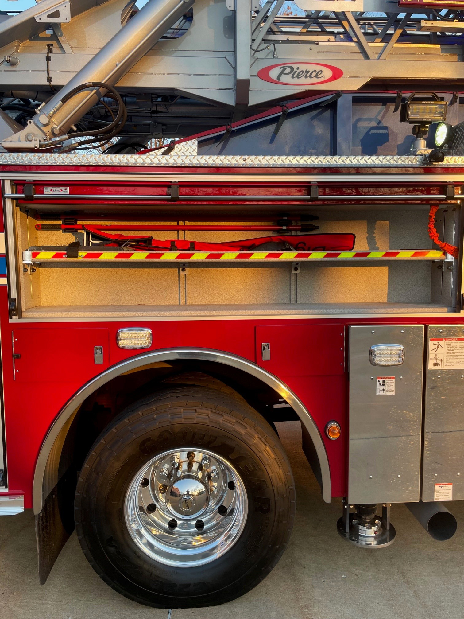 2021 Pierce Impel 107' Ascendant Quint | Used Truck Details