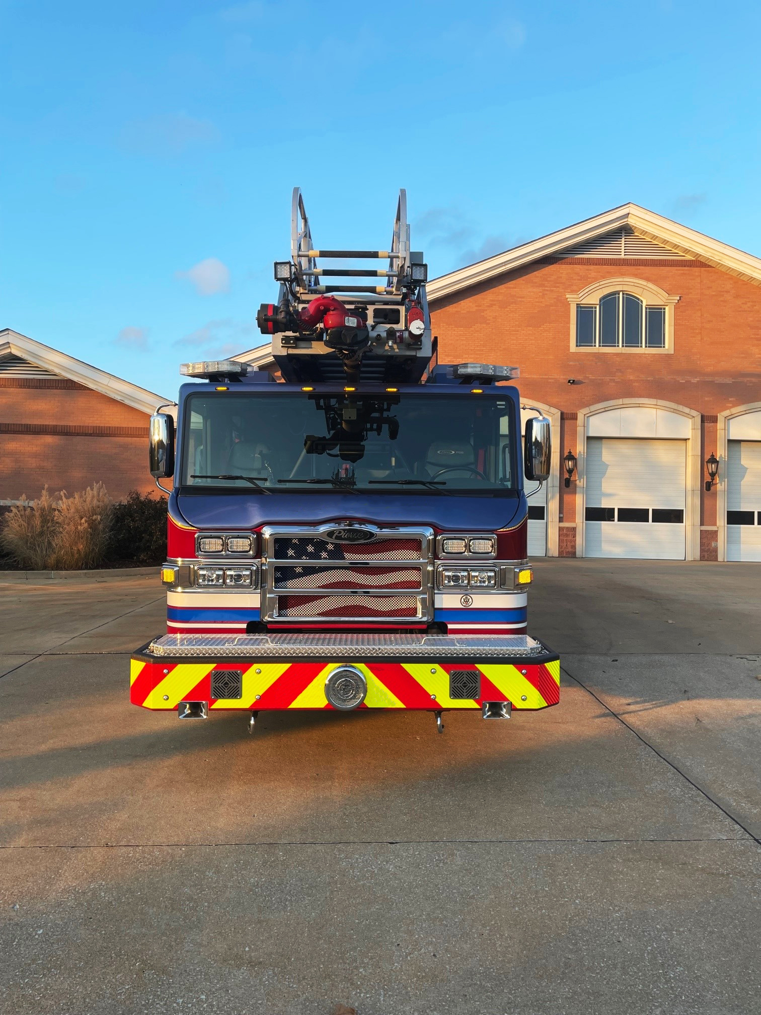 2021 Pierce Impel 107' Ascendant Quint | Used Truck Details