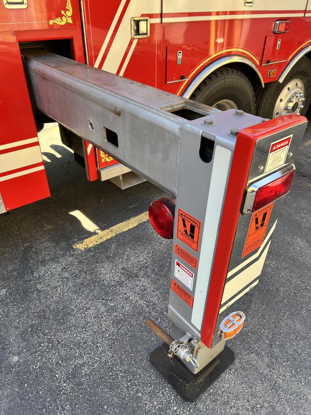 1997 Simon Duplex 75' Platform | Firetrucks Unlimited
