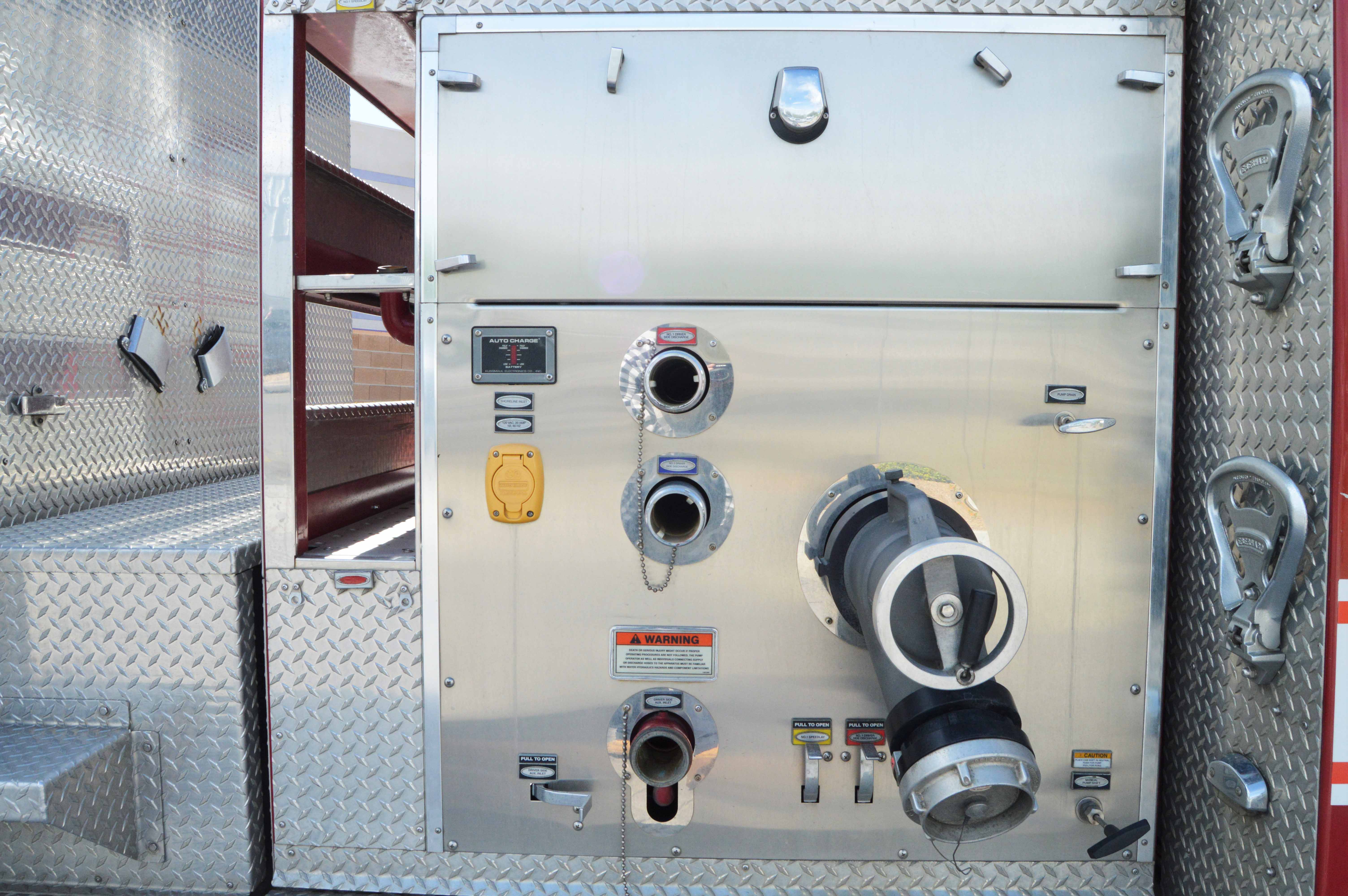 2007 Pierce Contender Pumper | Used Truck Details