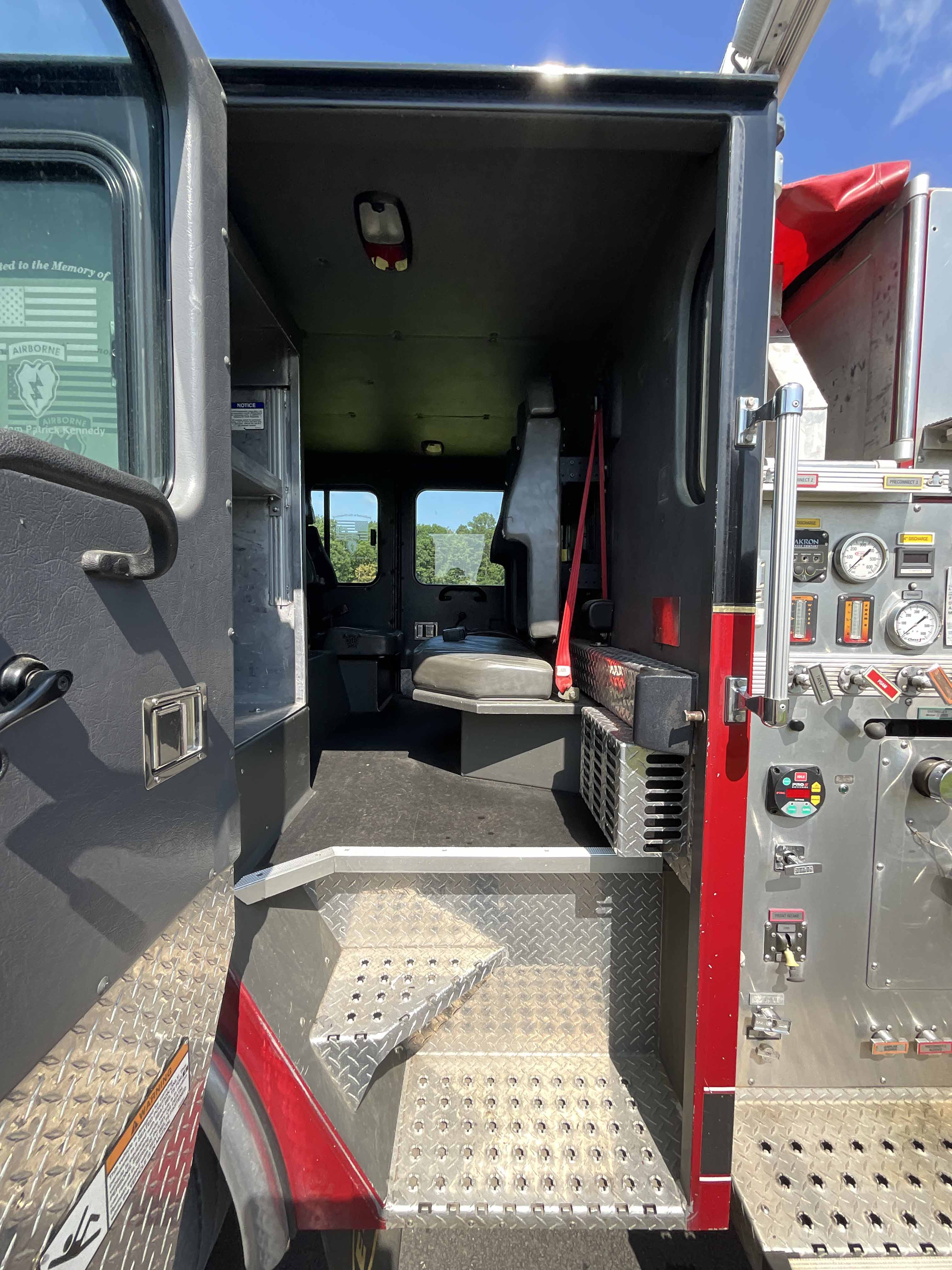 2007 E-One Typhoon Custom Pumper | Used Truck Details