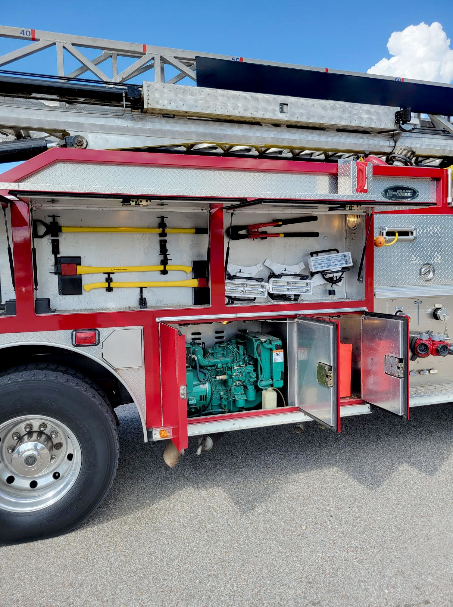 1994 E-One Hurricane 75' Ladder | Used Truck Details