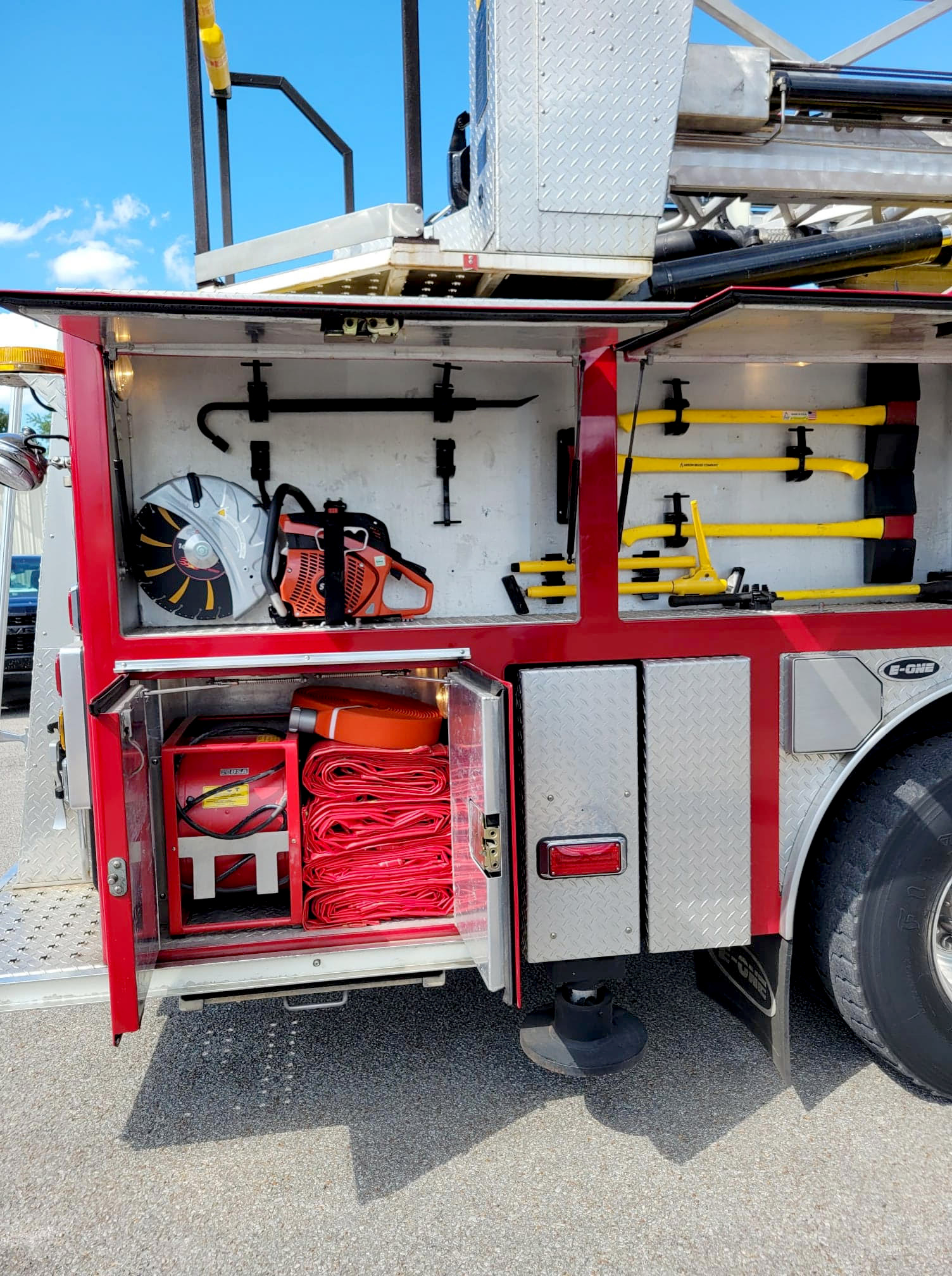 1994 E-One Hurricane 75' Ladder | Used Truck Details