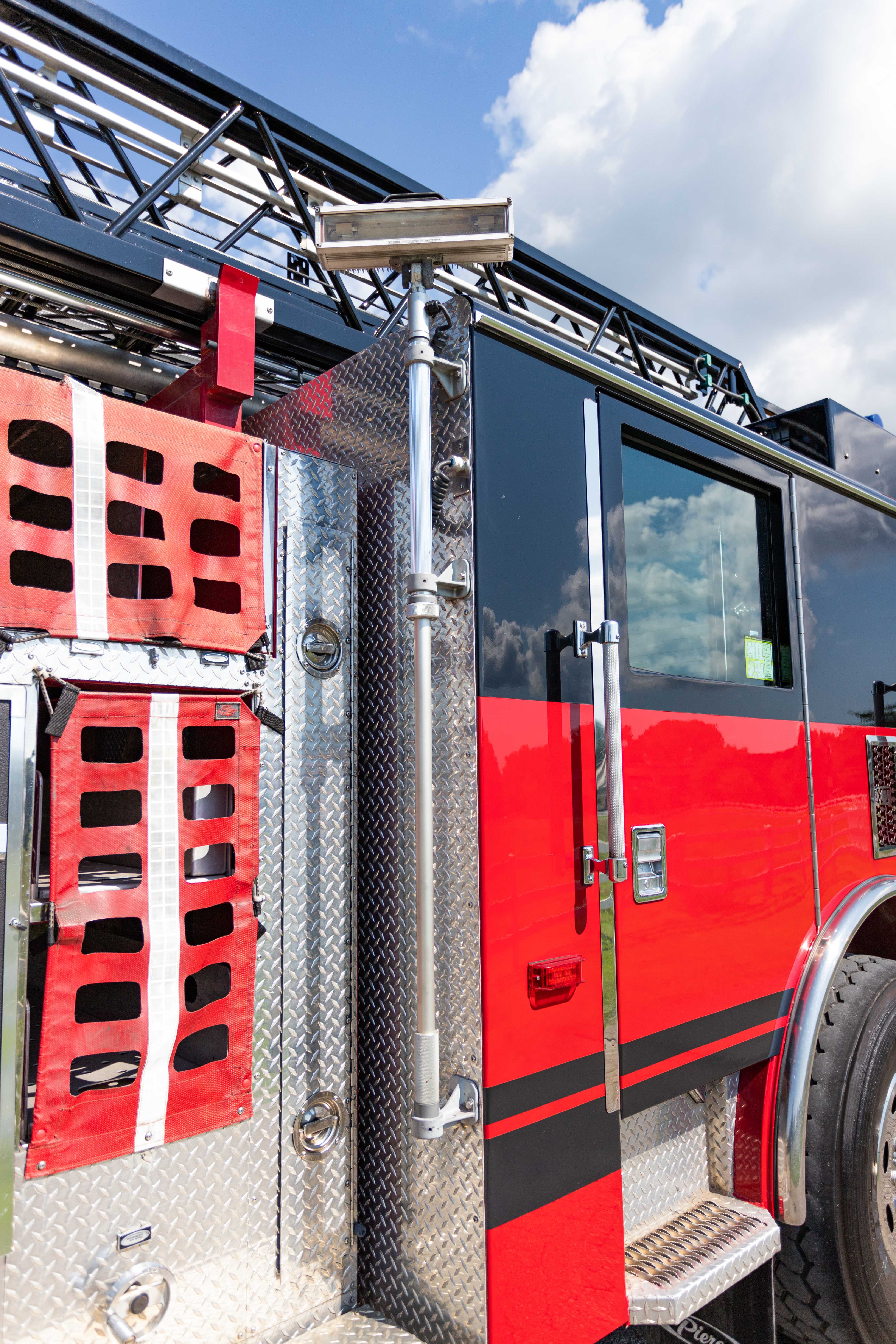 2008 Pierce Arrow XT 75' Quint | Used Truck Details