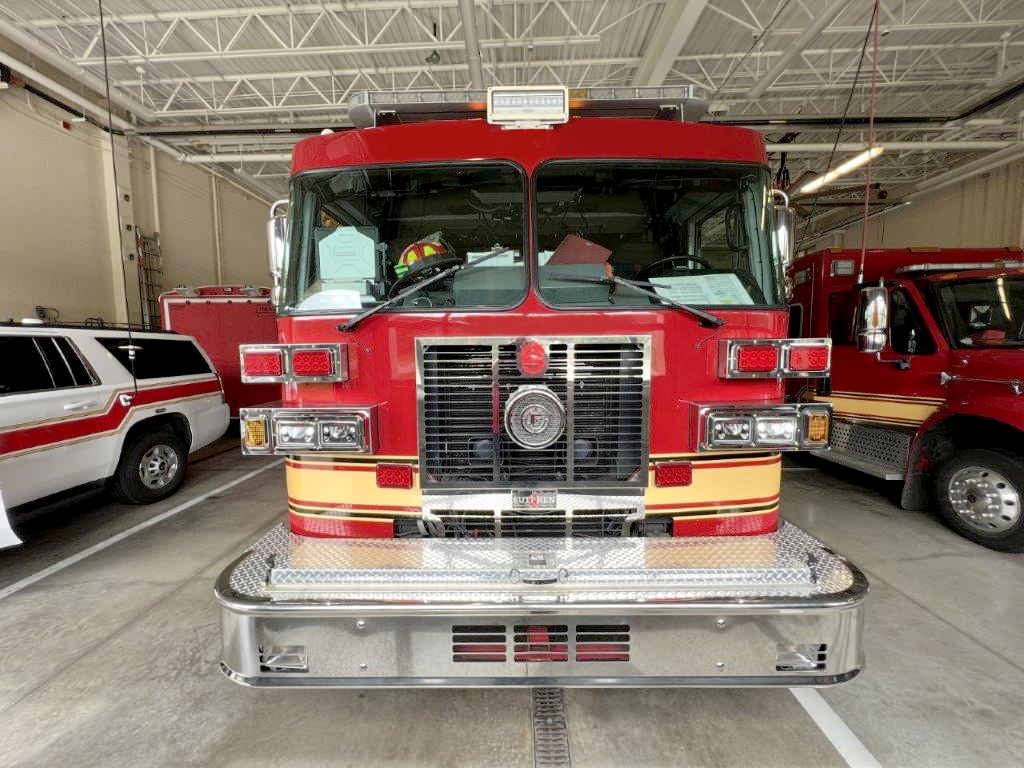 2012 Sutphen 100' Mid-Mount Platform | Used Truck Details