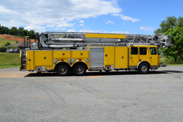 2009 E-One 100' Platform | Used Truck Details