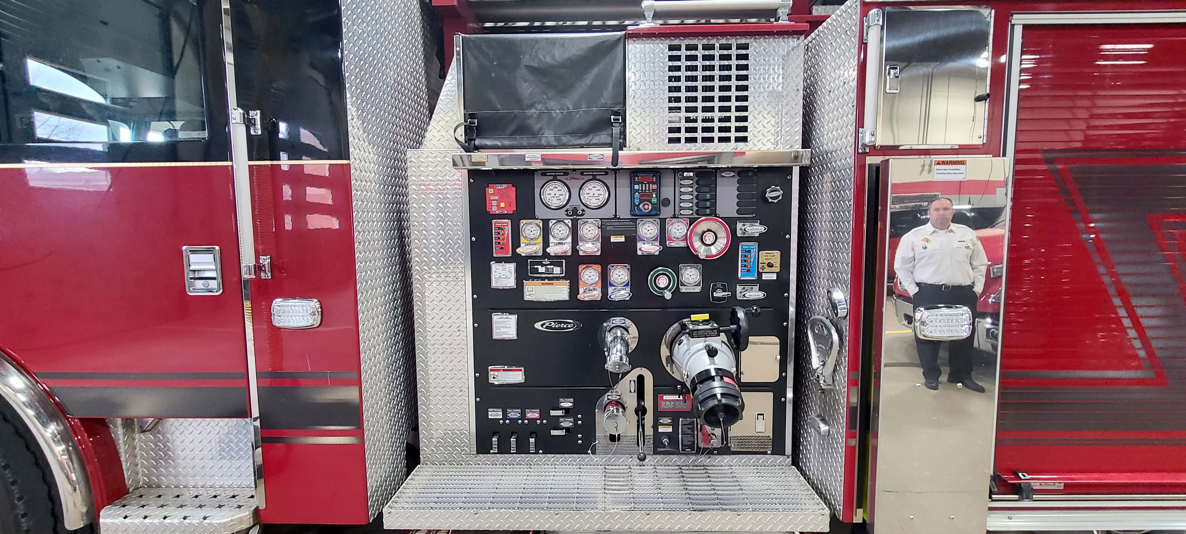 2015 Pierce Arrow XT 105' Quint | Firetrucks Unlimited