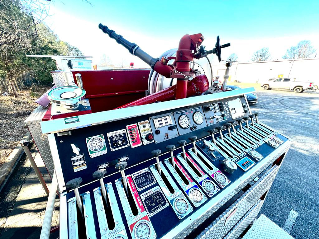 2005 Pierce Saber Custom Rescue Pumper | Used Truck Details