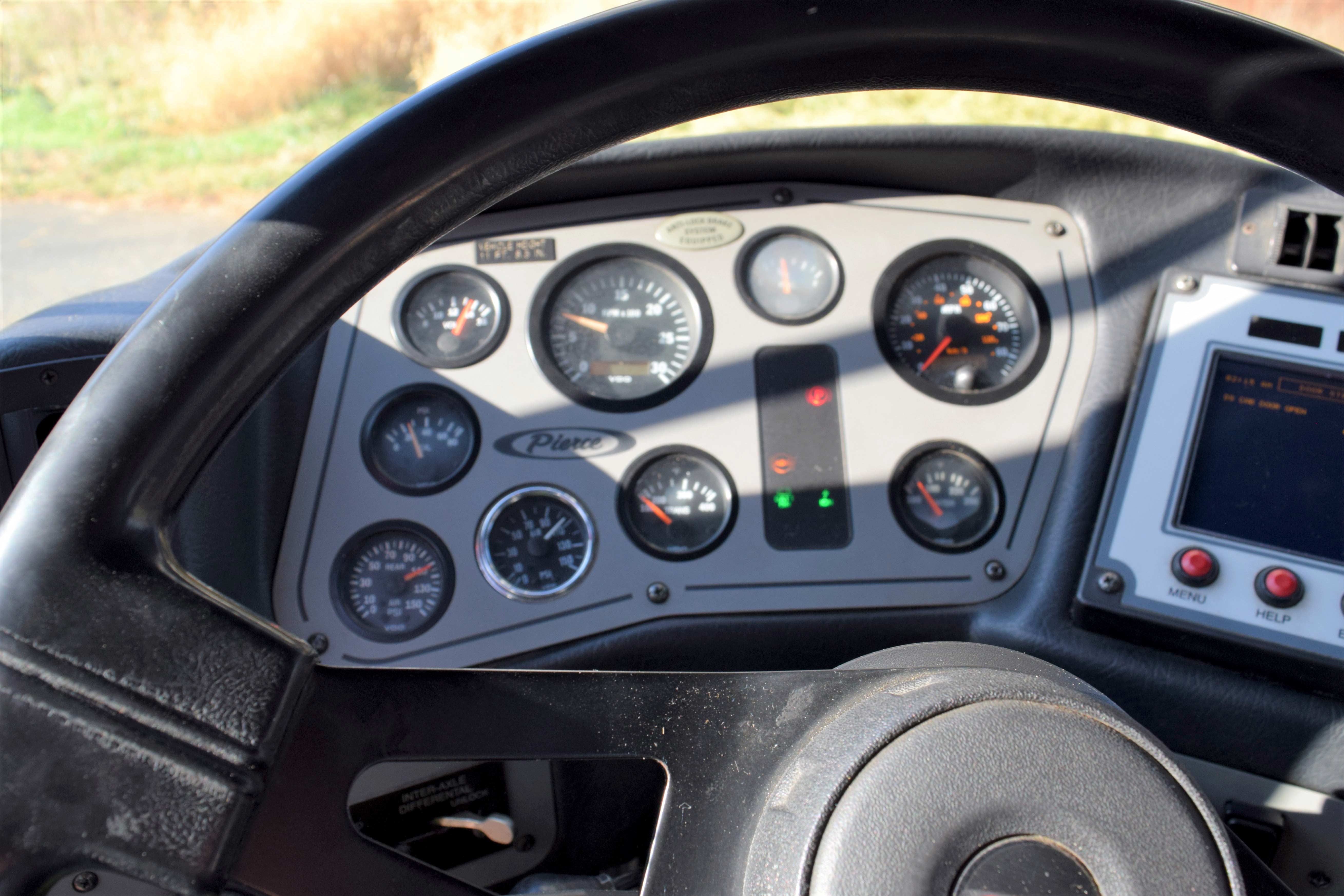 2002 Pierce Dash 100' Platform | Used Truck Details