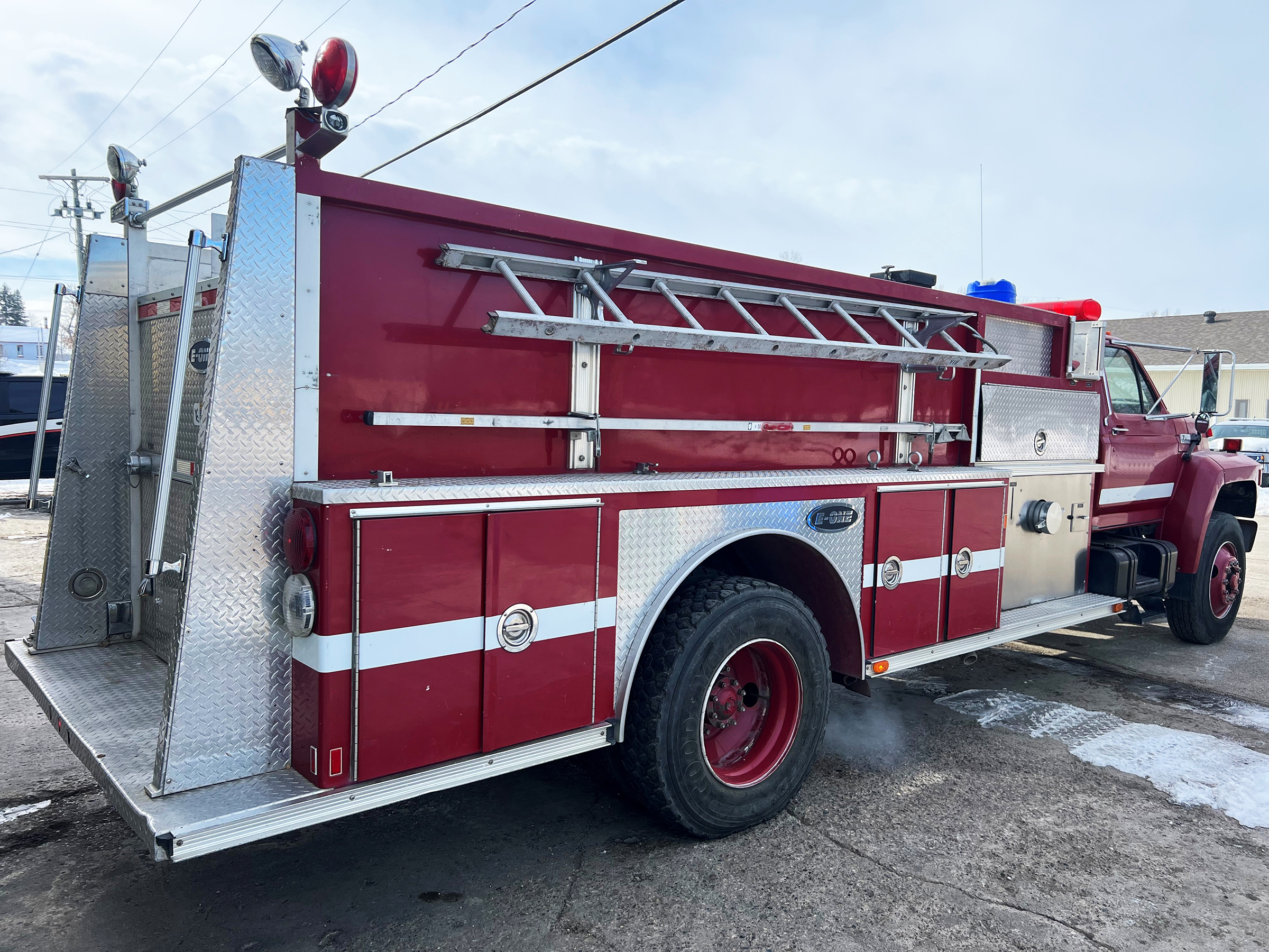 1993 E-One Ford Commercial Pumper | Used Truck Details