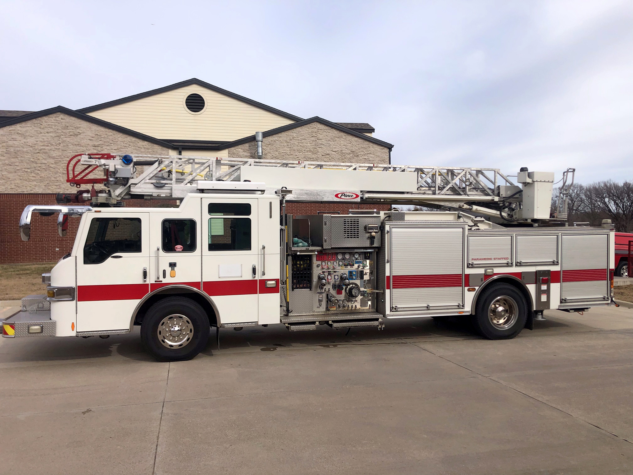 2008 Pierce Velocity 75' Aerial | Used Truck Details