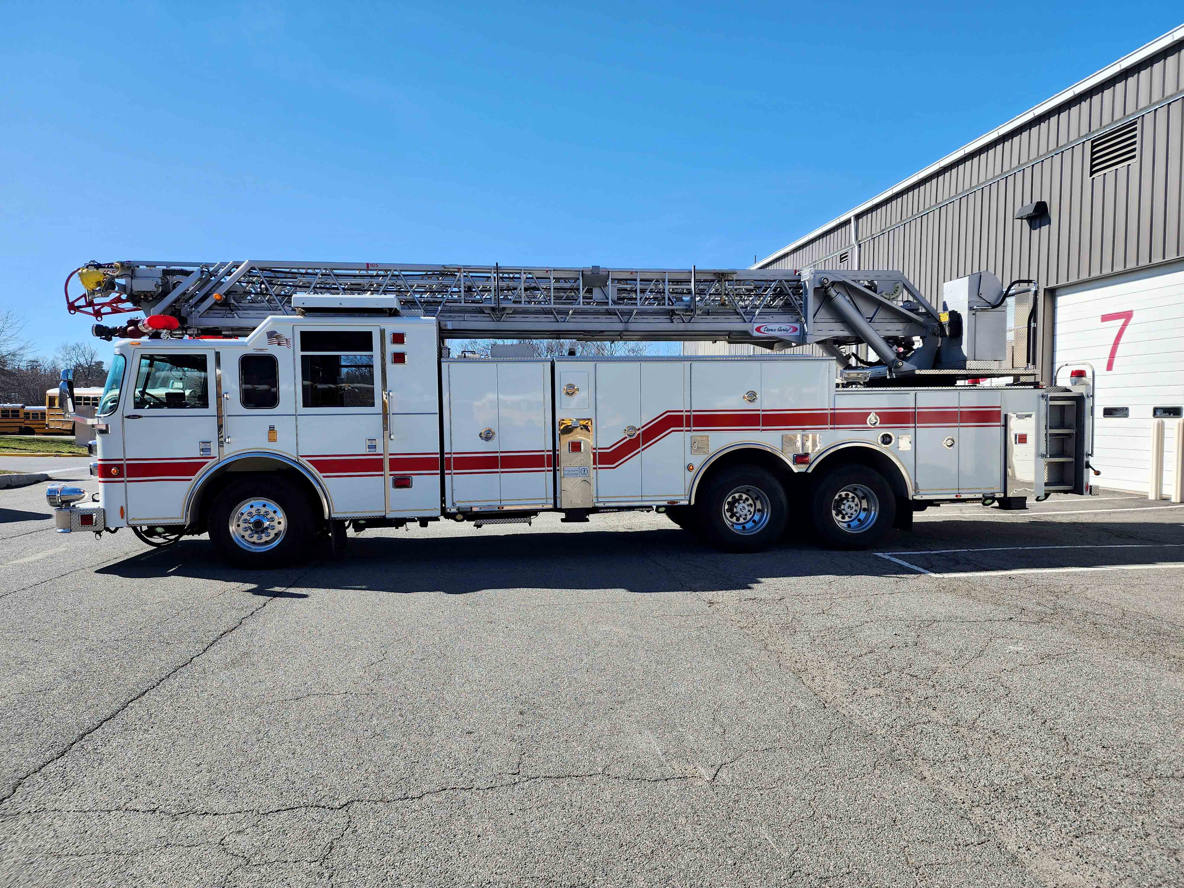 2005 Pierce Dash HD 105' Aerial | Used Truck Details