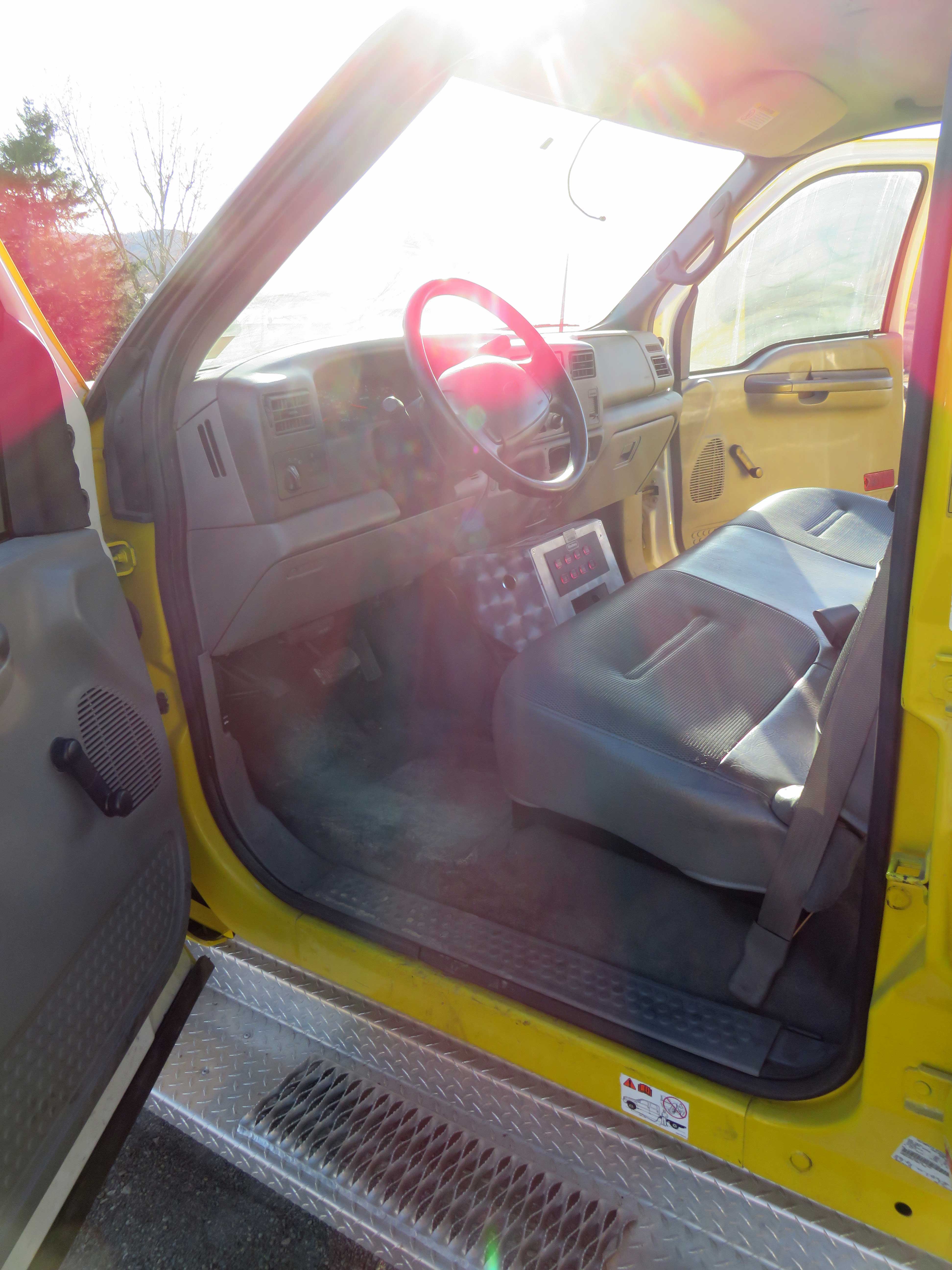 2002 Hackney Ford 4x4 Commercial Rescue | Used Truck Details