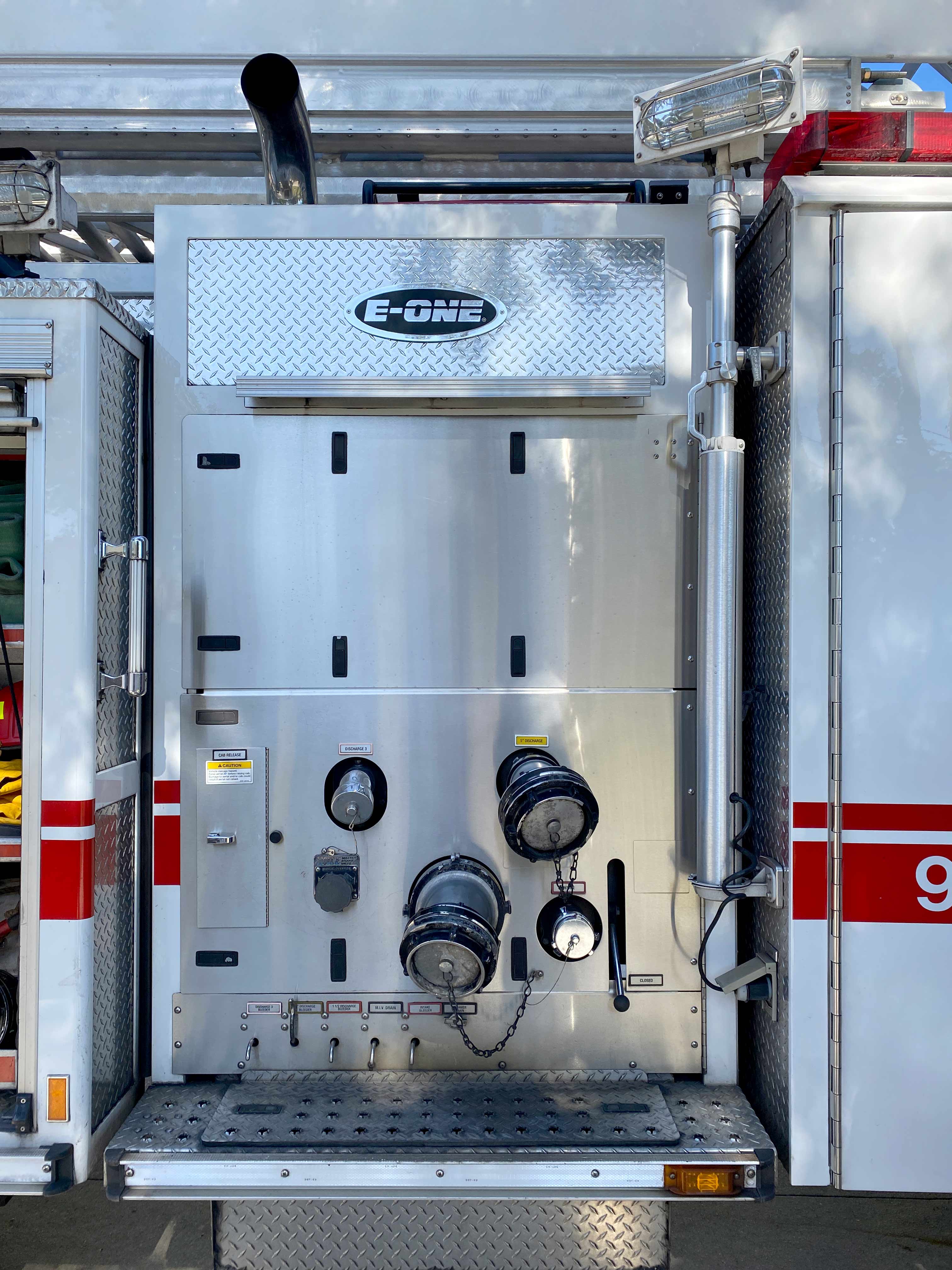 2011 E-One Cyclone 78' Quint | Used Truck Details