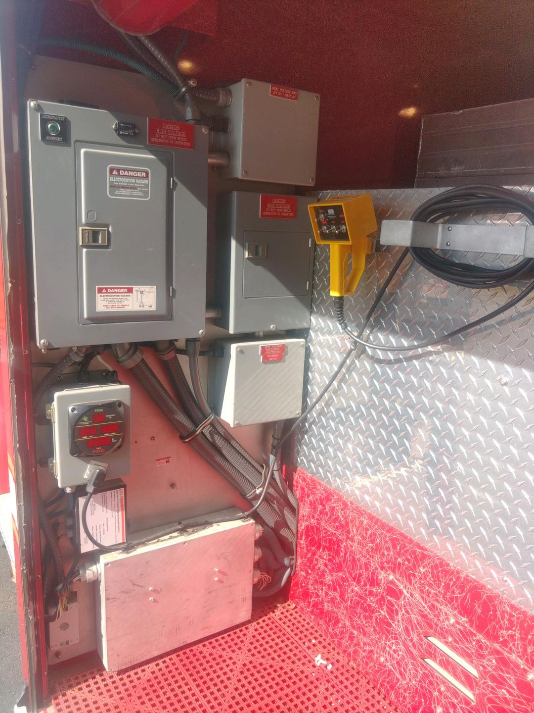 1999 KME Freightliner Commercial Walk-In Heavy Rescue | Used Truck Details