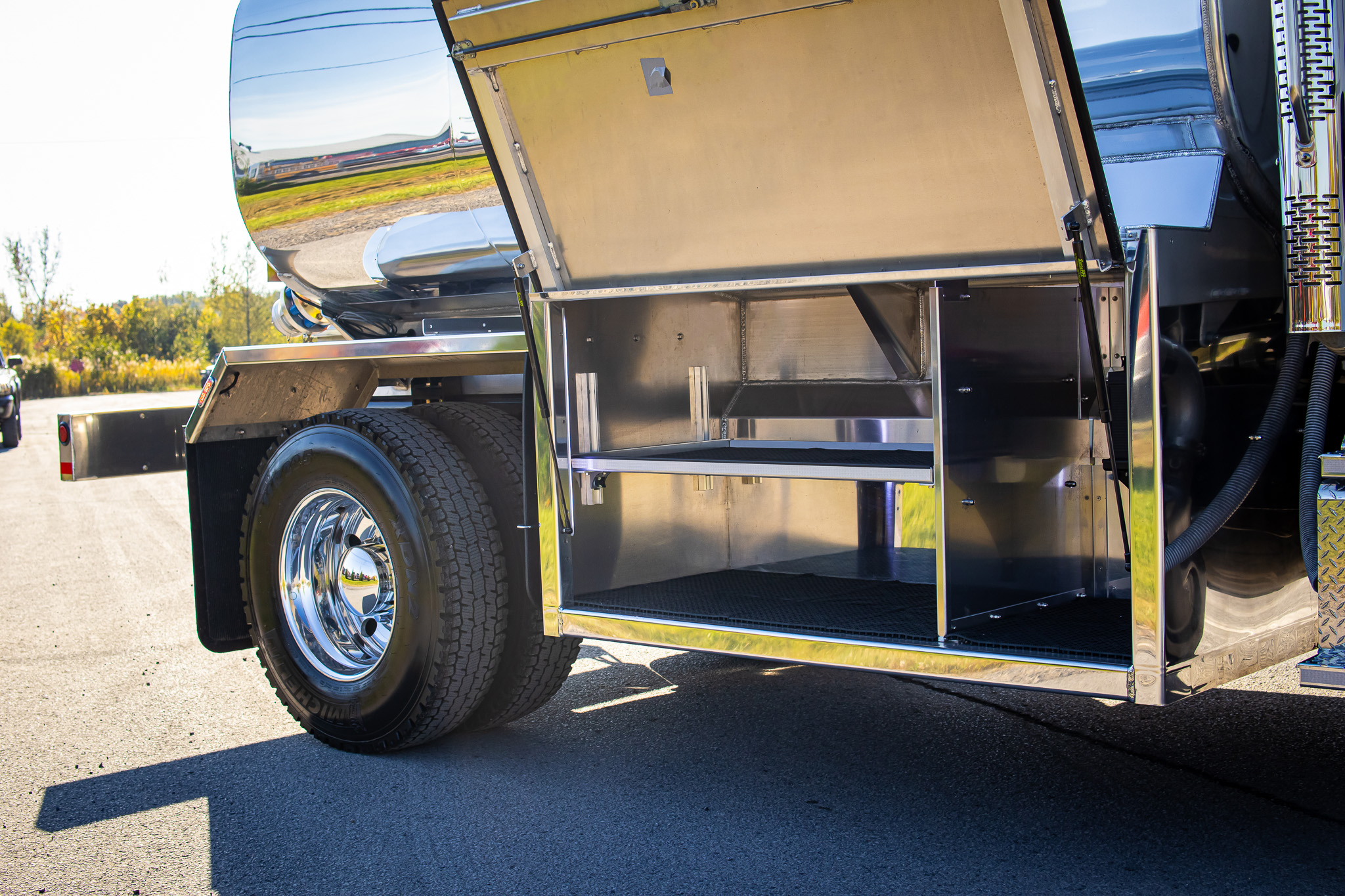 2022 Helie Freightliner Commercial Elliptical Tanker | Used Truck Details