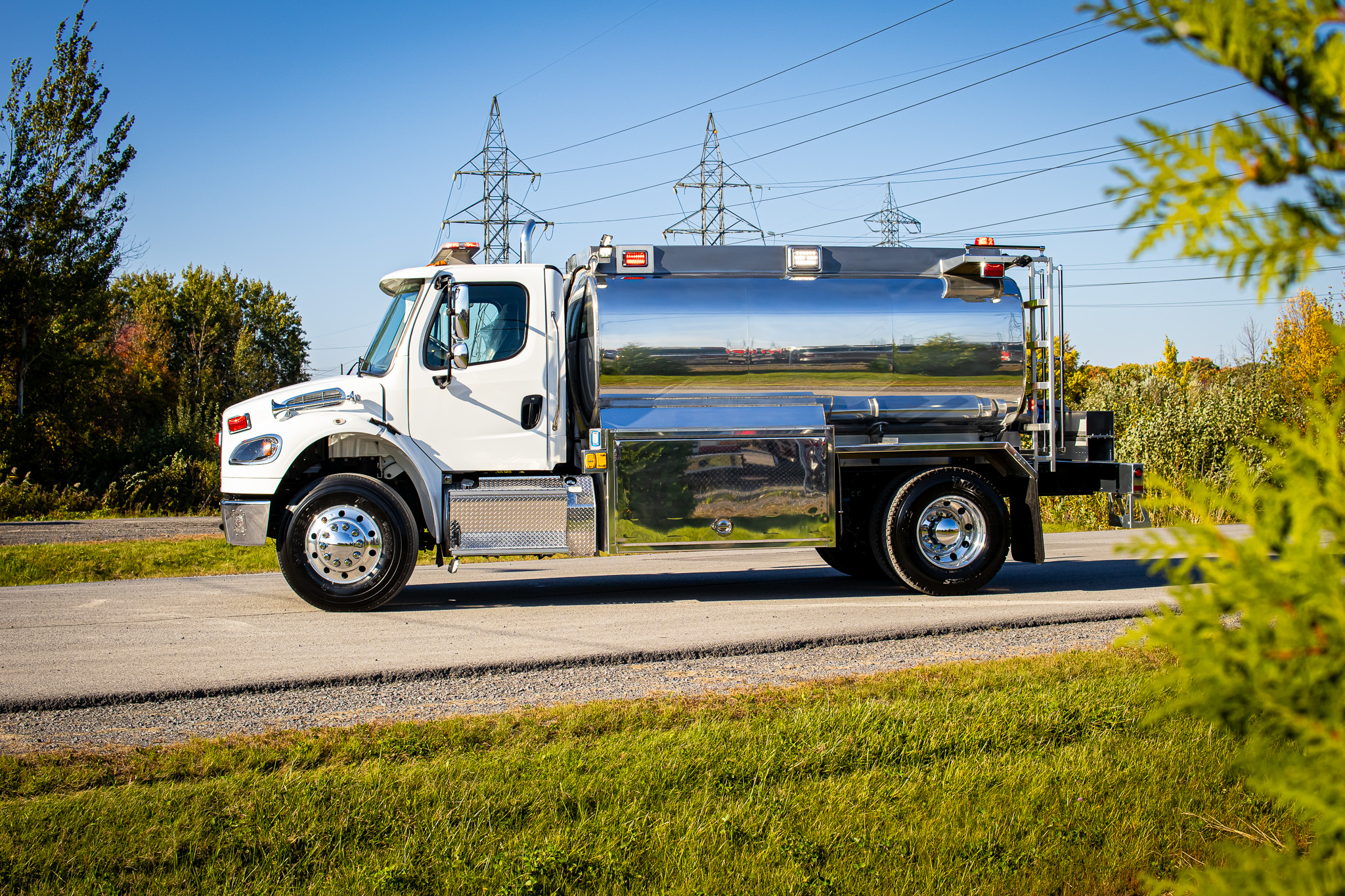 2022 Helie Freightliner Commercial Elliptical Tanker | Used Truck Details