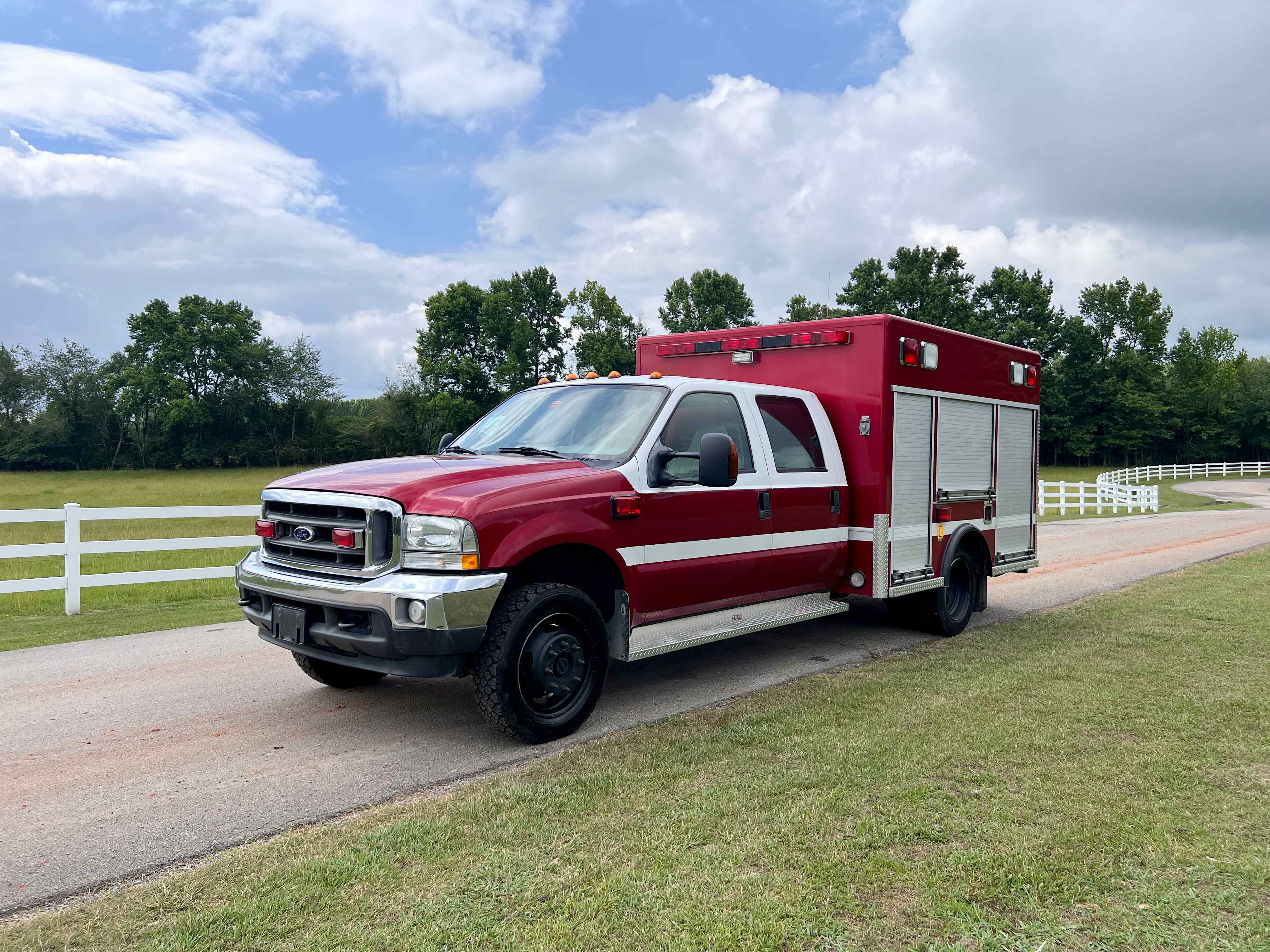 2003 PL Custom Ford 4x4 Commercial Rescue | Used Truck Details