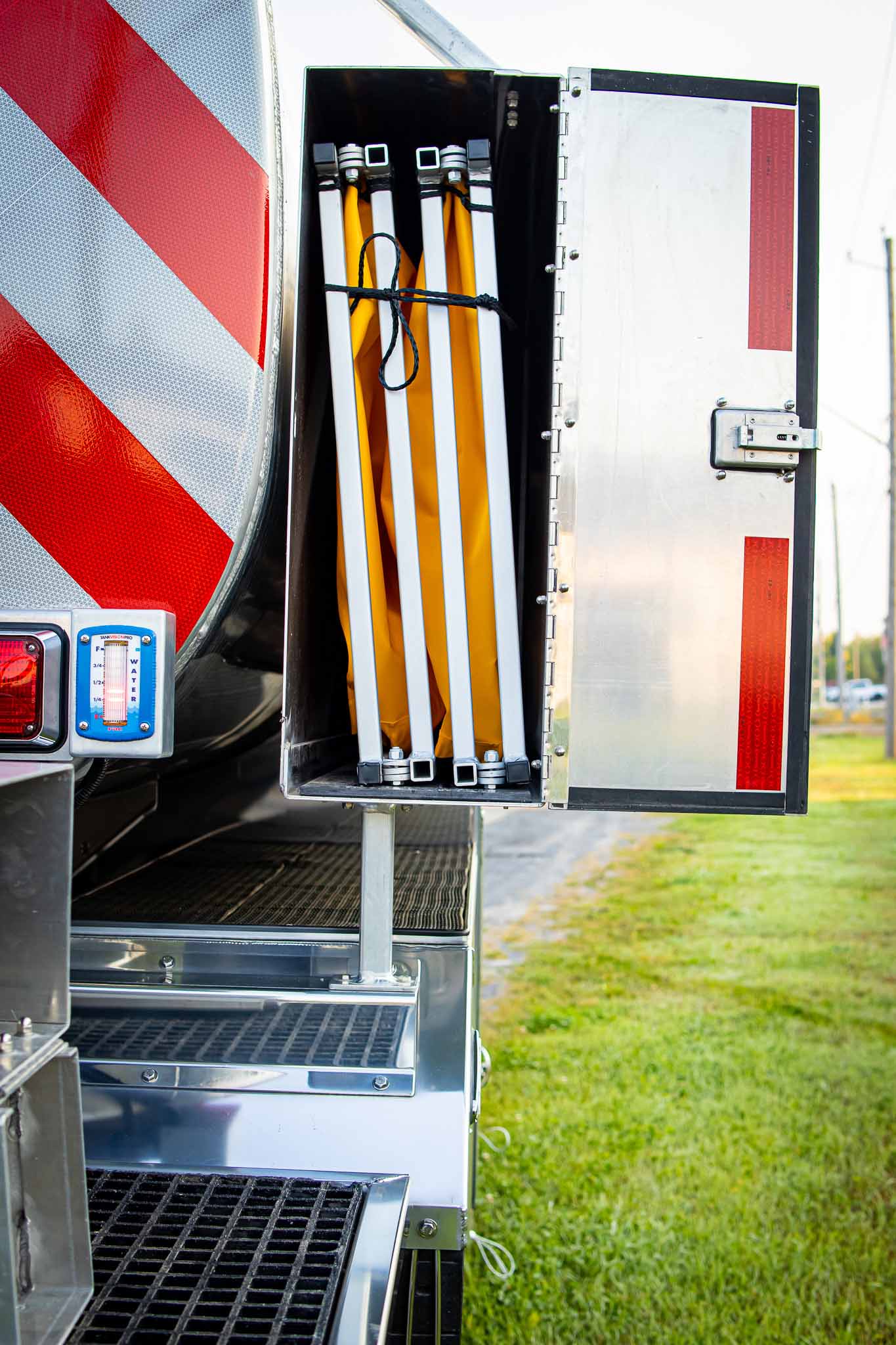 2027 Helie Freightliner Tandem-Axle Commercial Tanker | Firetrucks ...