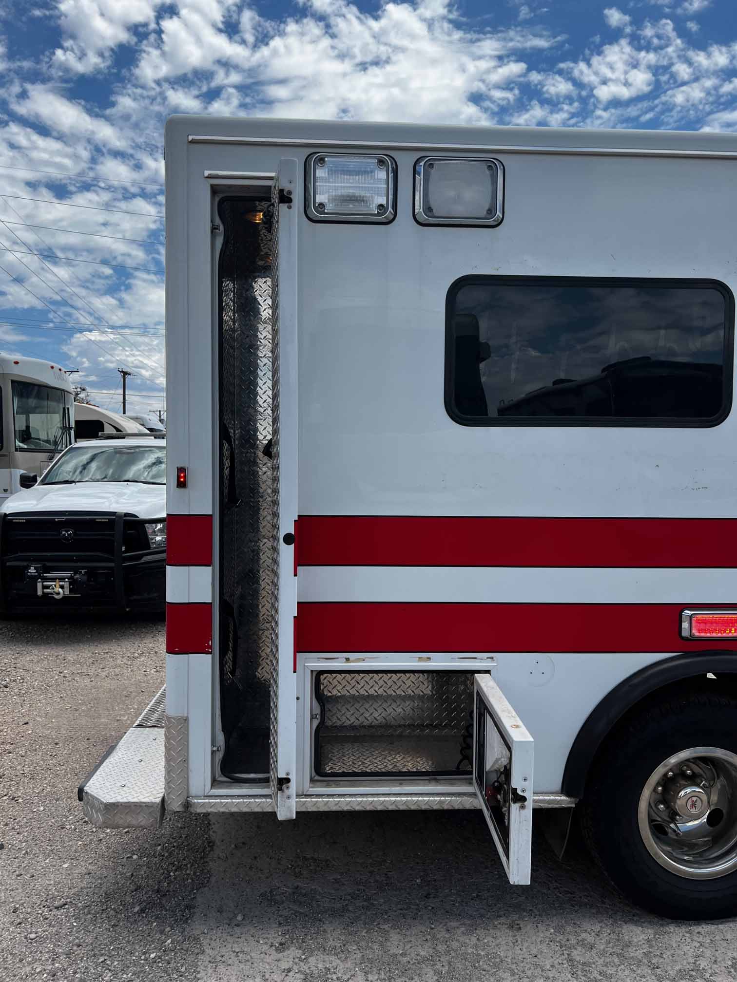2012 Medix Ford E350 Type 3 Ambulance | Used Truck Details