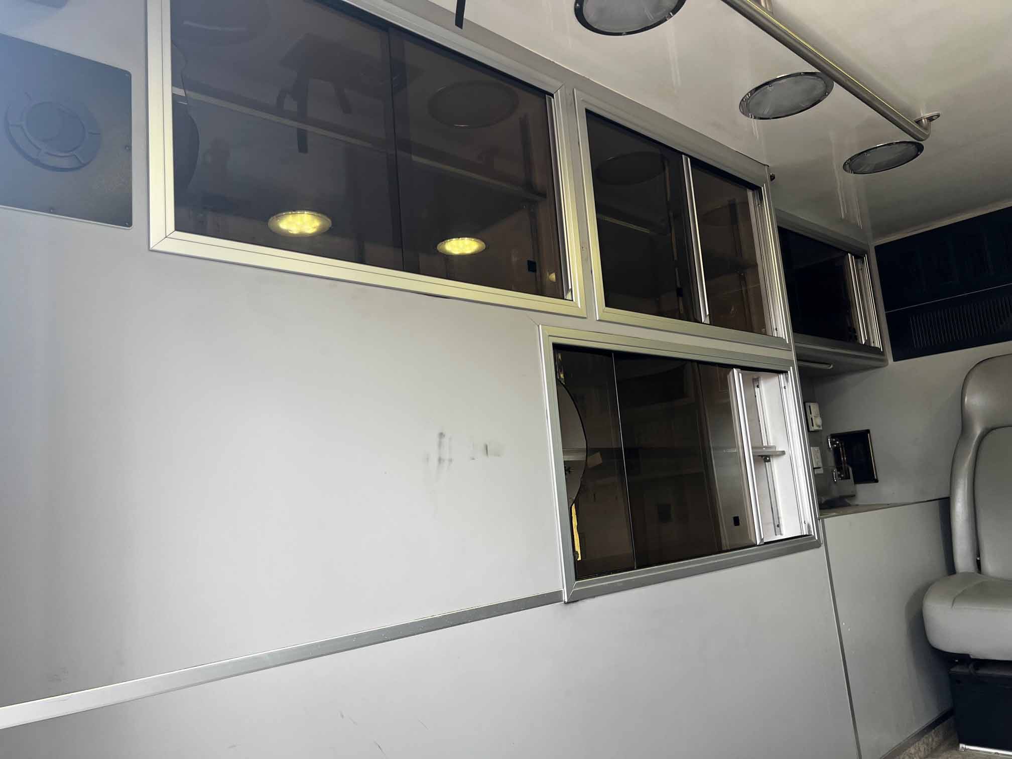 2012 Medix Ford E350 Type 3 Ambulance | Used Truck Details