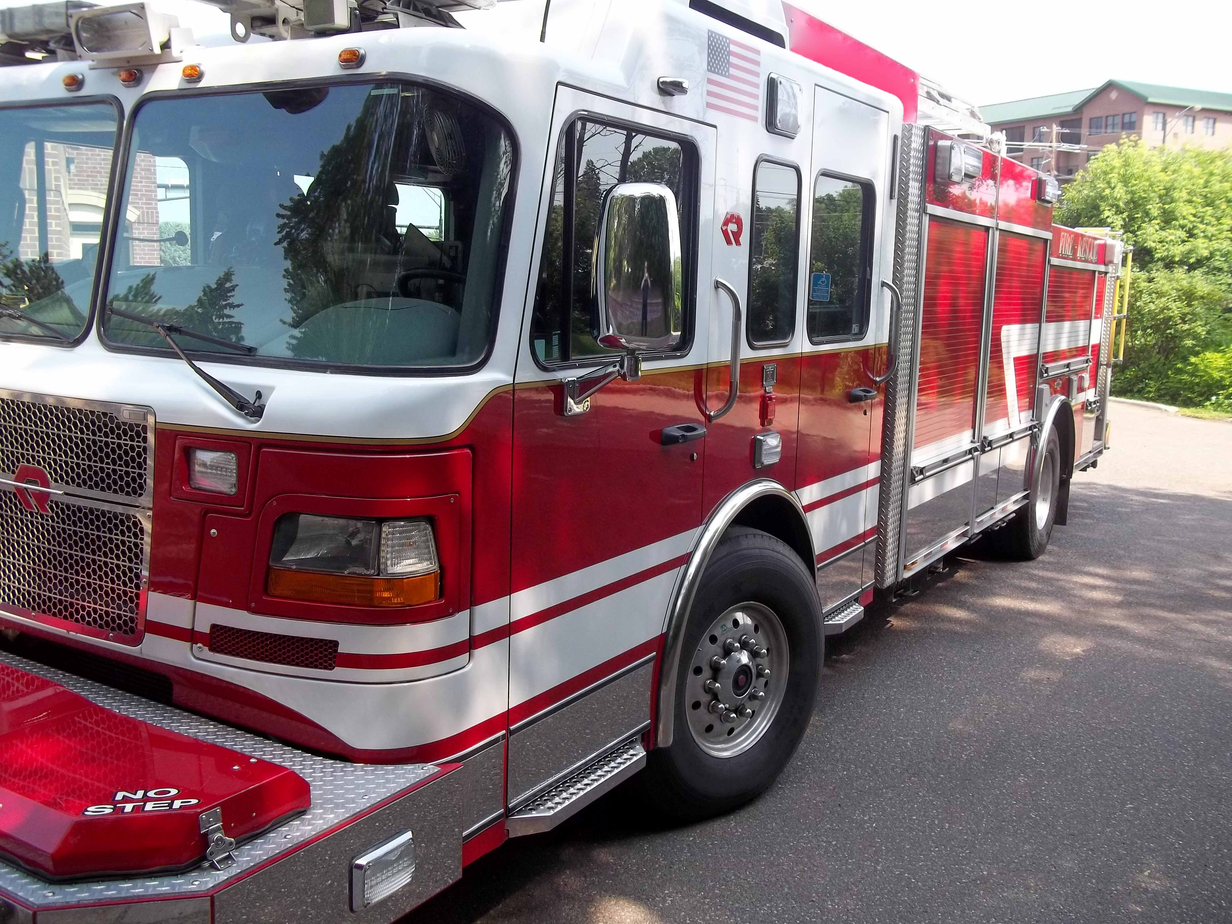 2007 Rosenbauer Spartan 68' Aerial | Used Truck Details