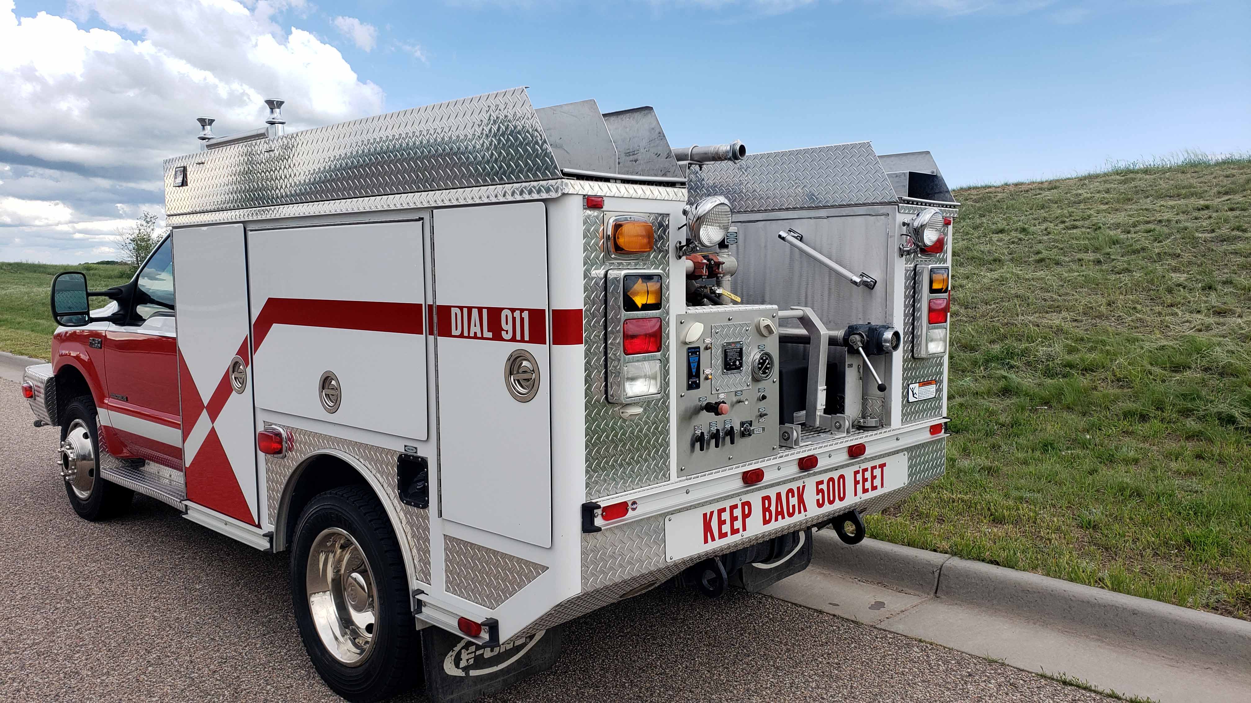 1999 E-One Type 6 Ford 4x4 Commercial Wet Rescue | Firetrucks Unlimited