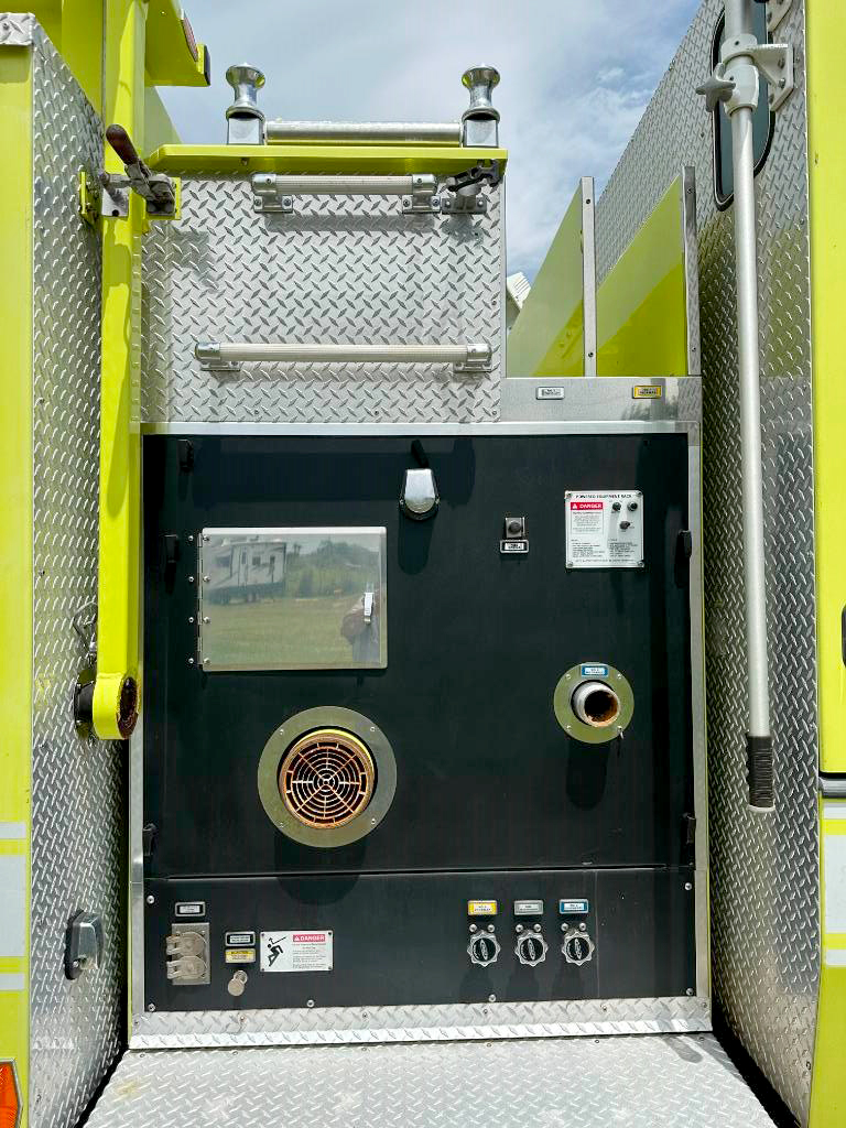 2000 Pierce Quantum Pumper | Used Truck Details