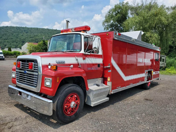 1991 Ford Commercial Walk-In Rescue | Used Truck Details