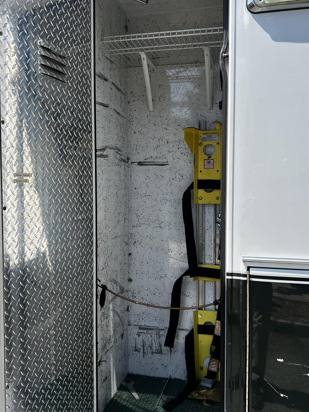 2002 Road Rescue Ford Type III Ambulance | Used Truck Details