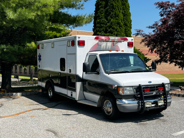 2002 Road Rescue Ford Type III Ambulance | Used Truck Details