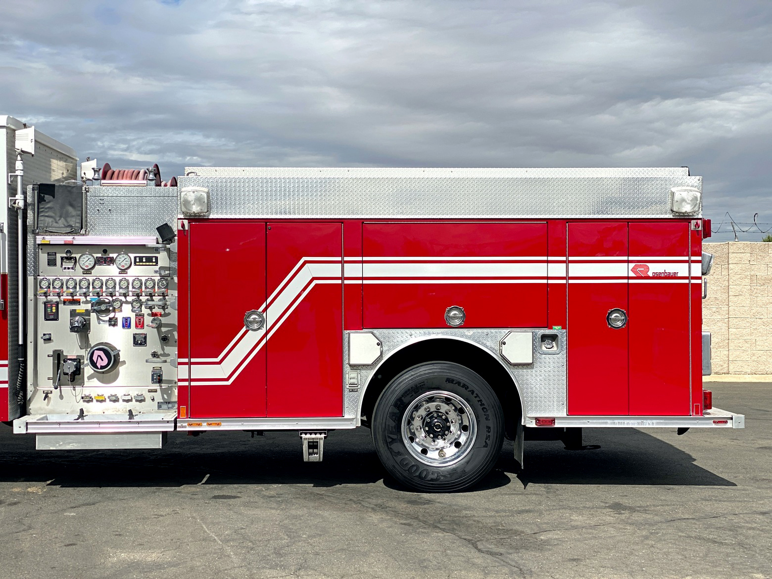 2007 Rosenbauer HME Rescue Pumper | Firetrucks Unlimited