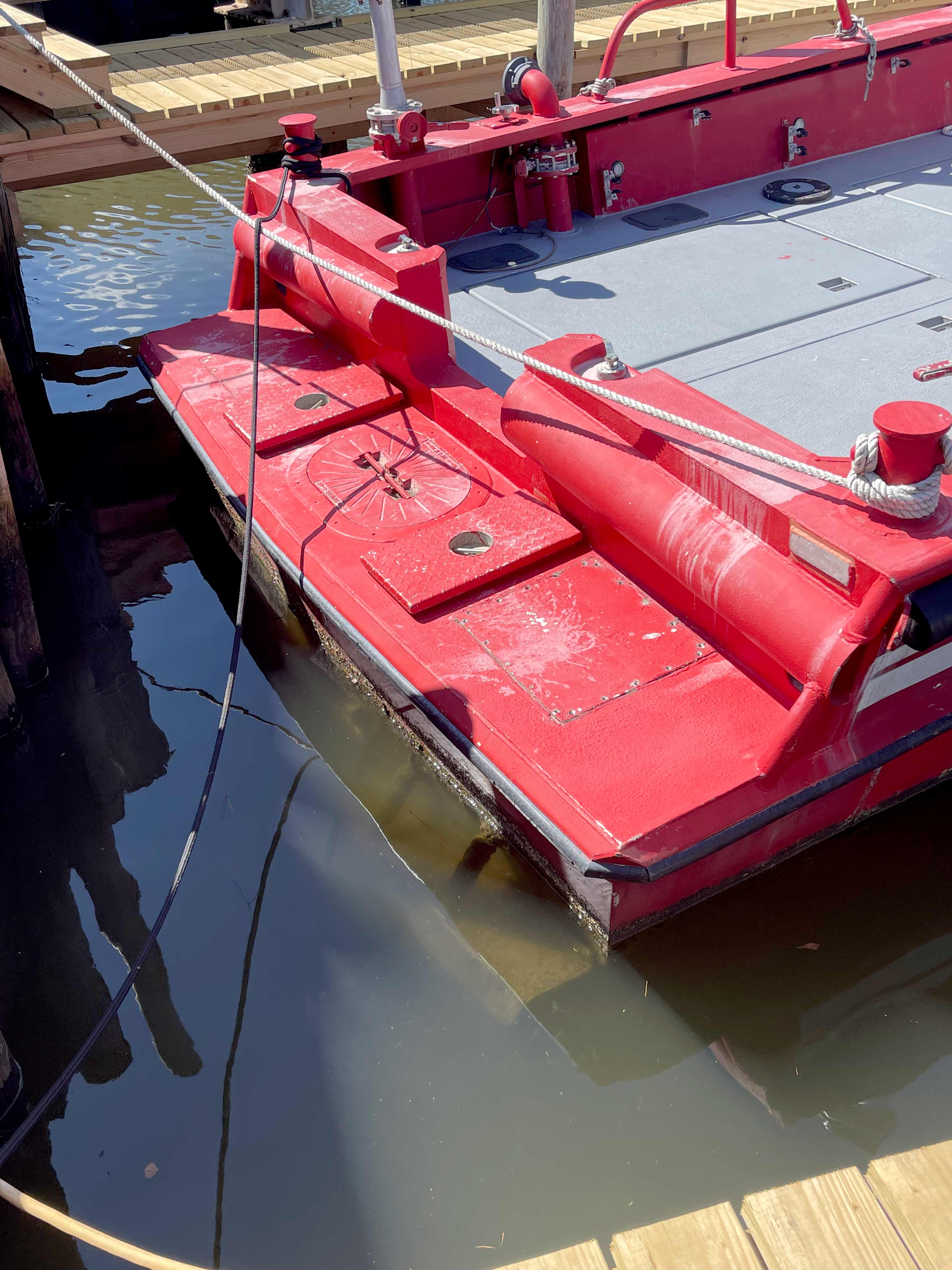 2006 Silvership 40' Fireboat | Firetrucks Unlimited