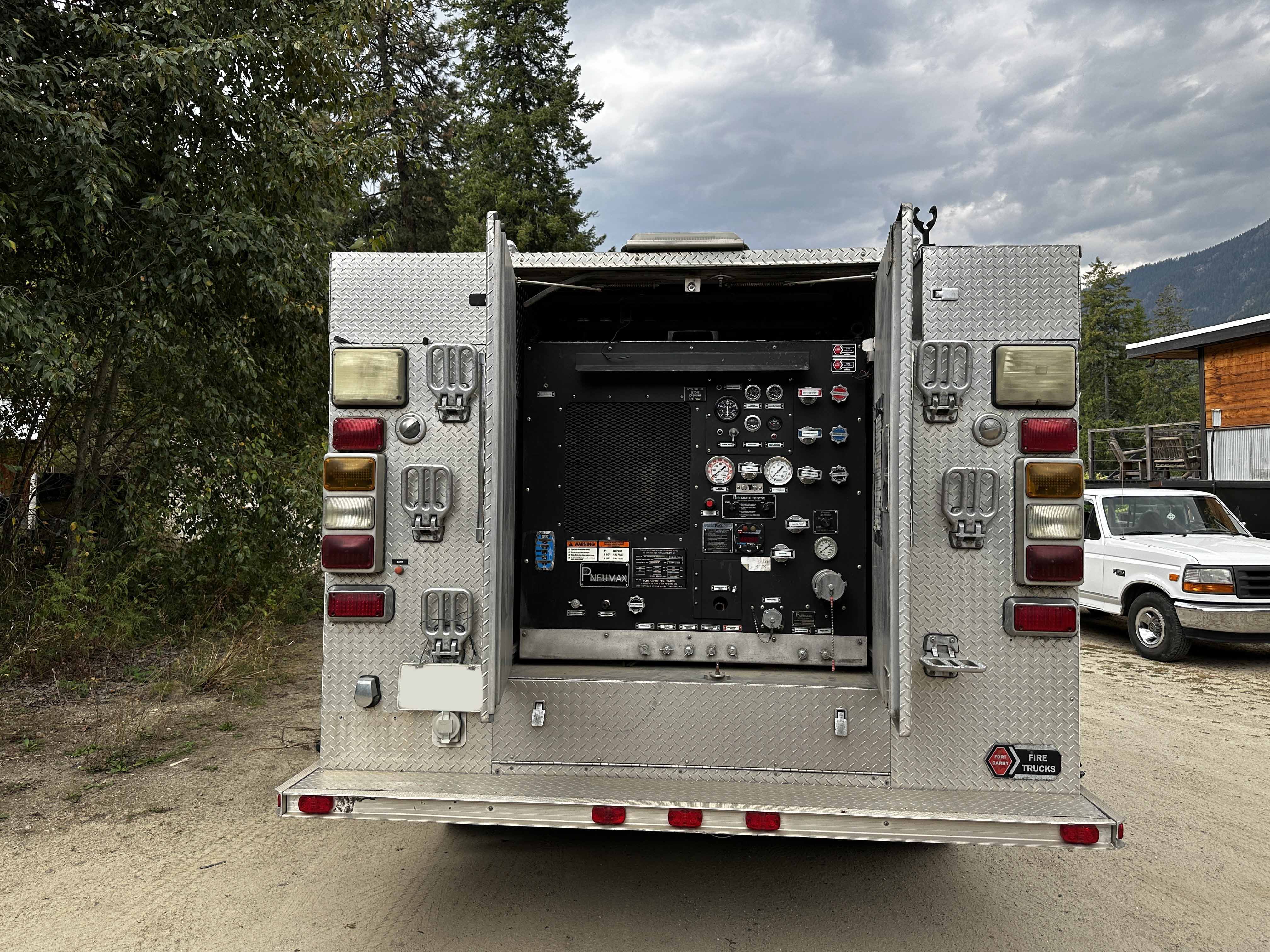 2006 Fort Garry Ford 4x4 Commercial Mini Pumper | Used Truck Details